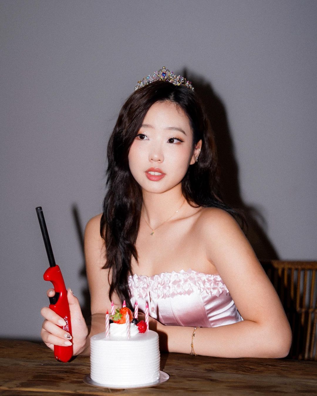 Birthday Girl Jess | Scrolller