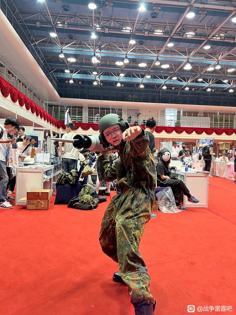 Cosplaying BVVD with my friend | Scrolller