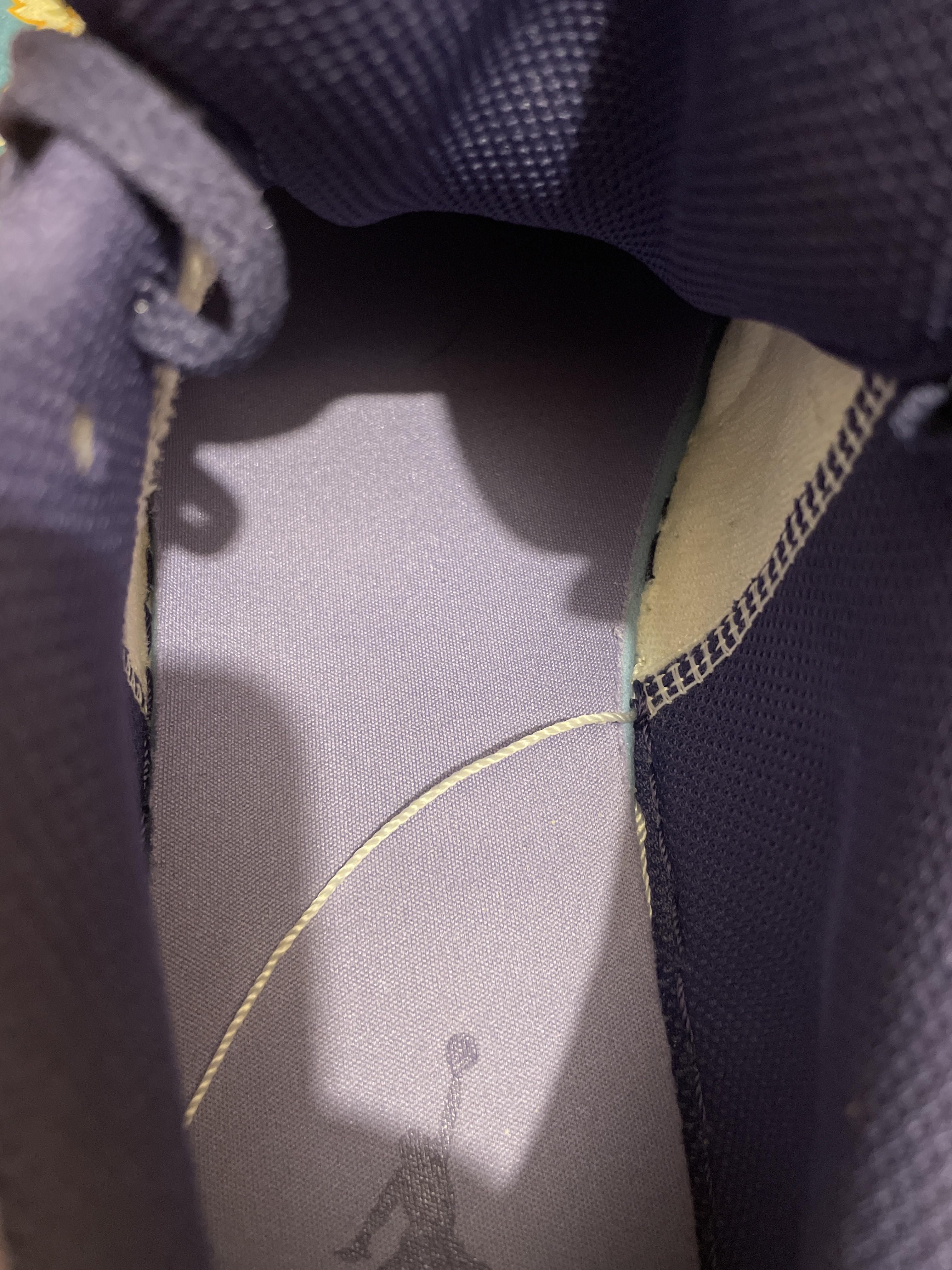 Loose thread on insole of newly bought Aj1 Lows | Scrolller