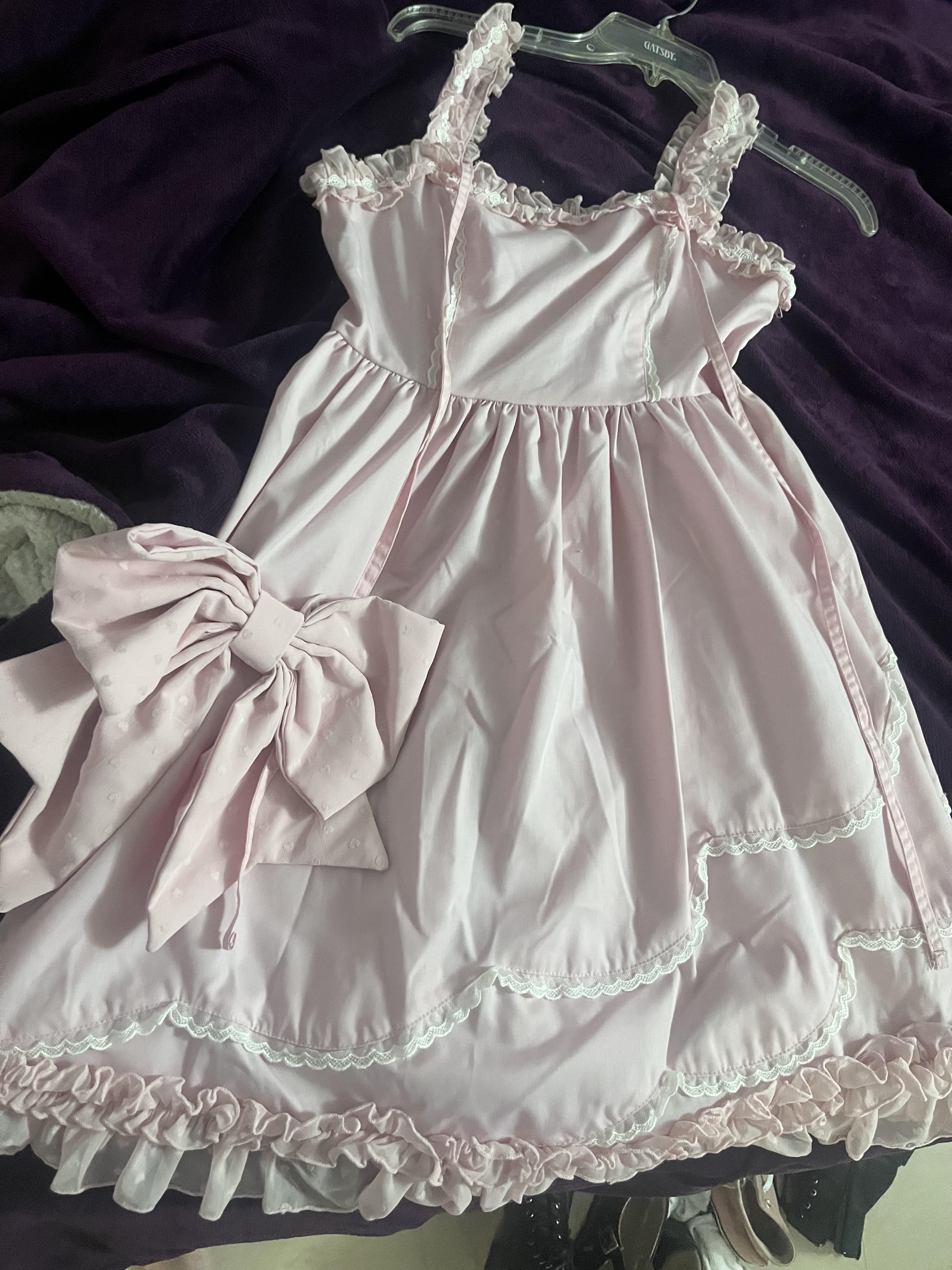 What can i do with these items? | Scrolller