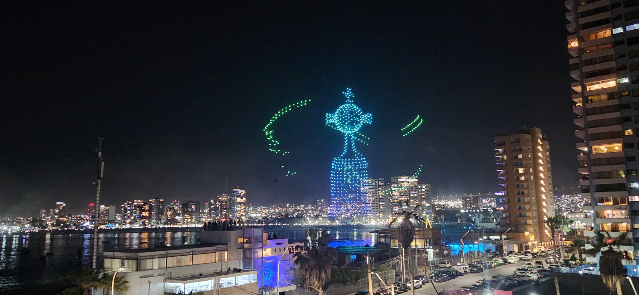 Show de drones en Iquique | Scrolller