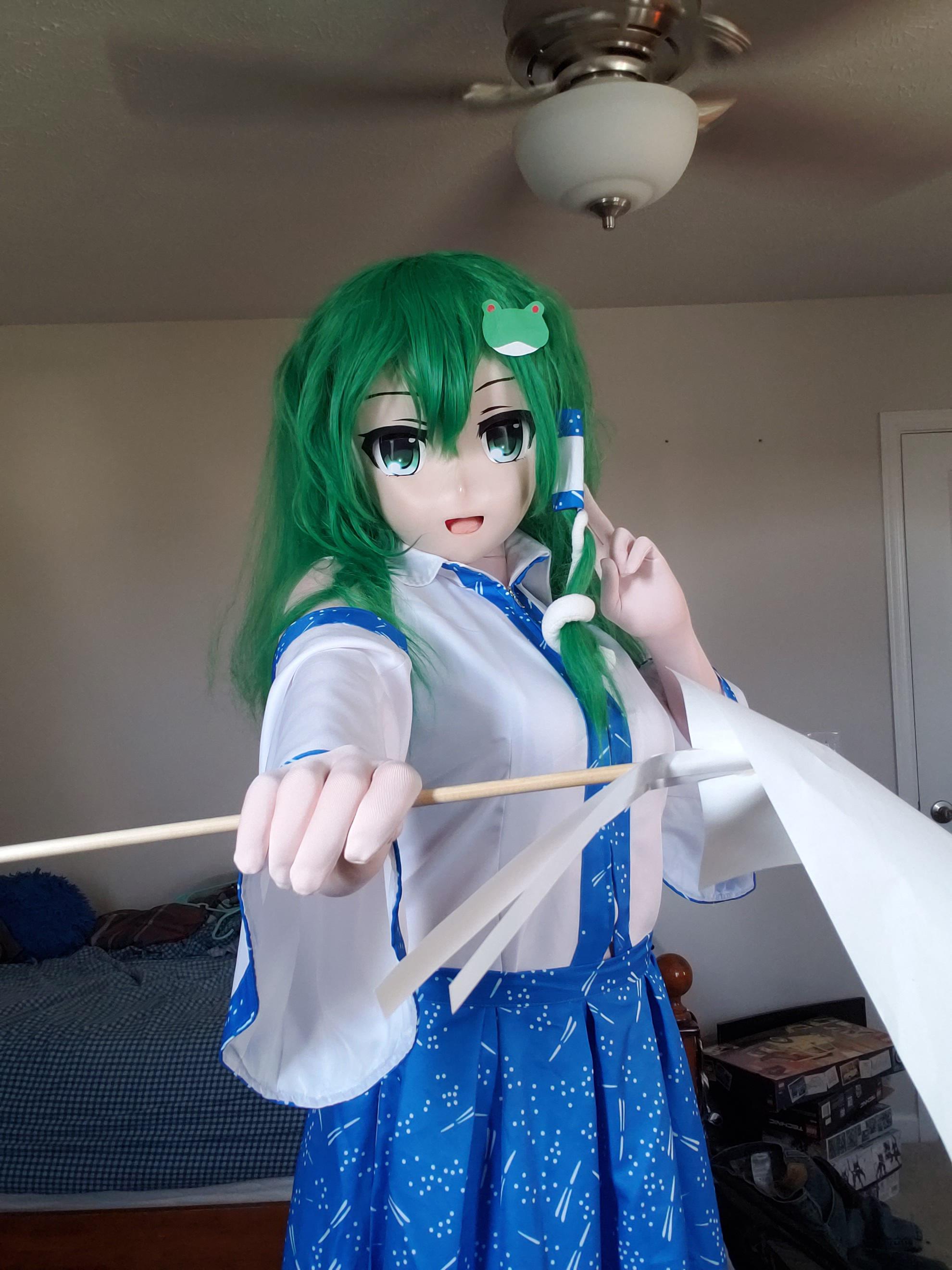 Woe, sanae be upon ye | Scrolller