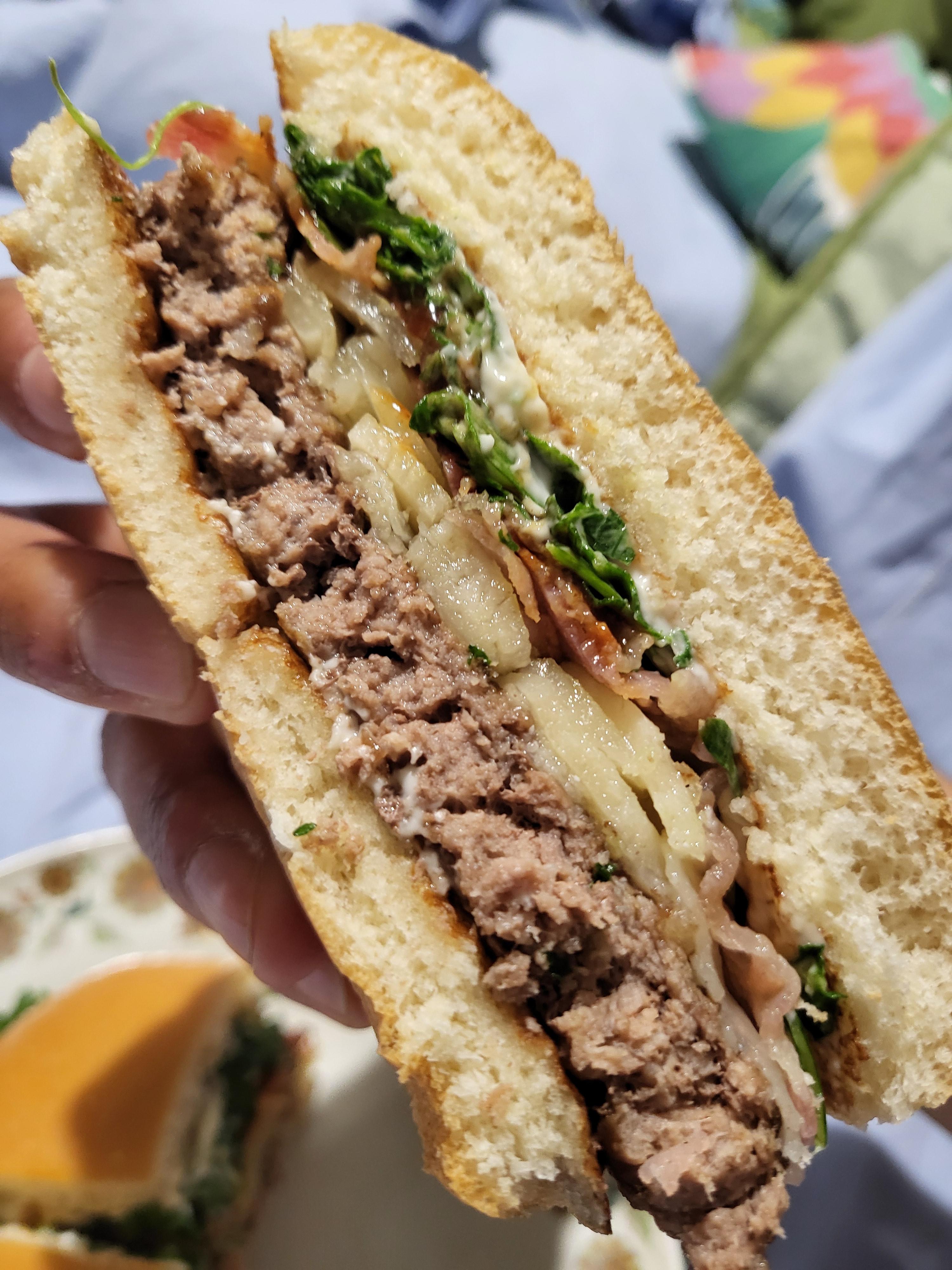 Italian king burger | Scrolller