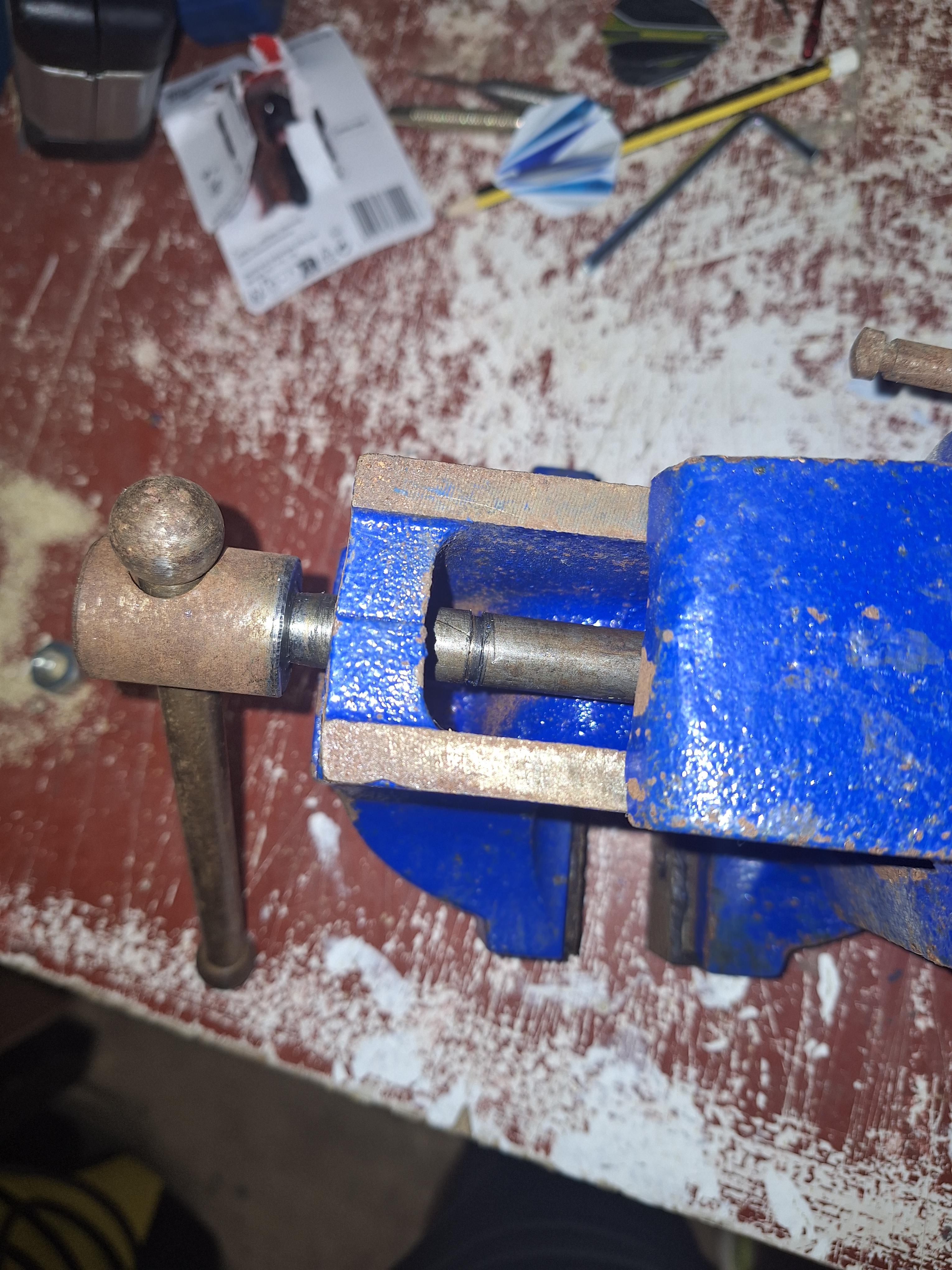 Bench vice help | Scrolller