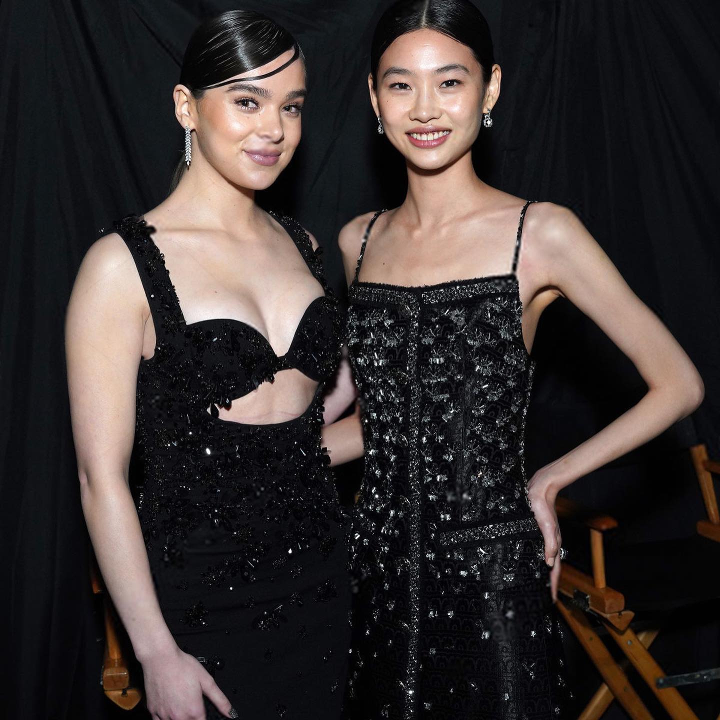 Hailee backstage with Jung Ho-yeon | Scrolller