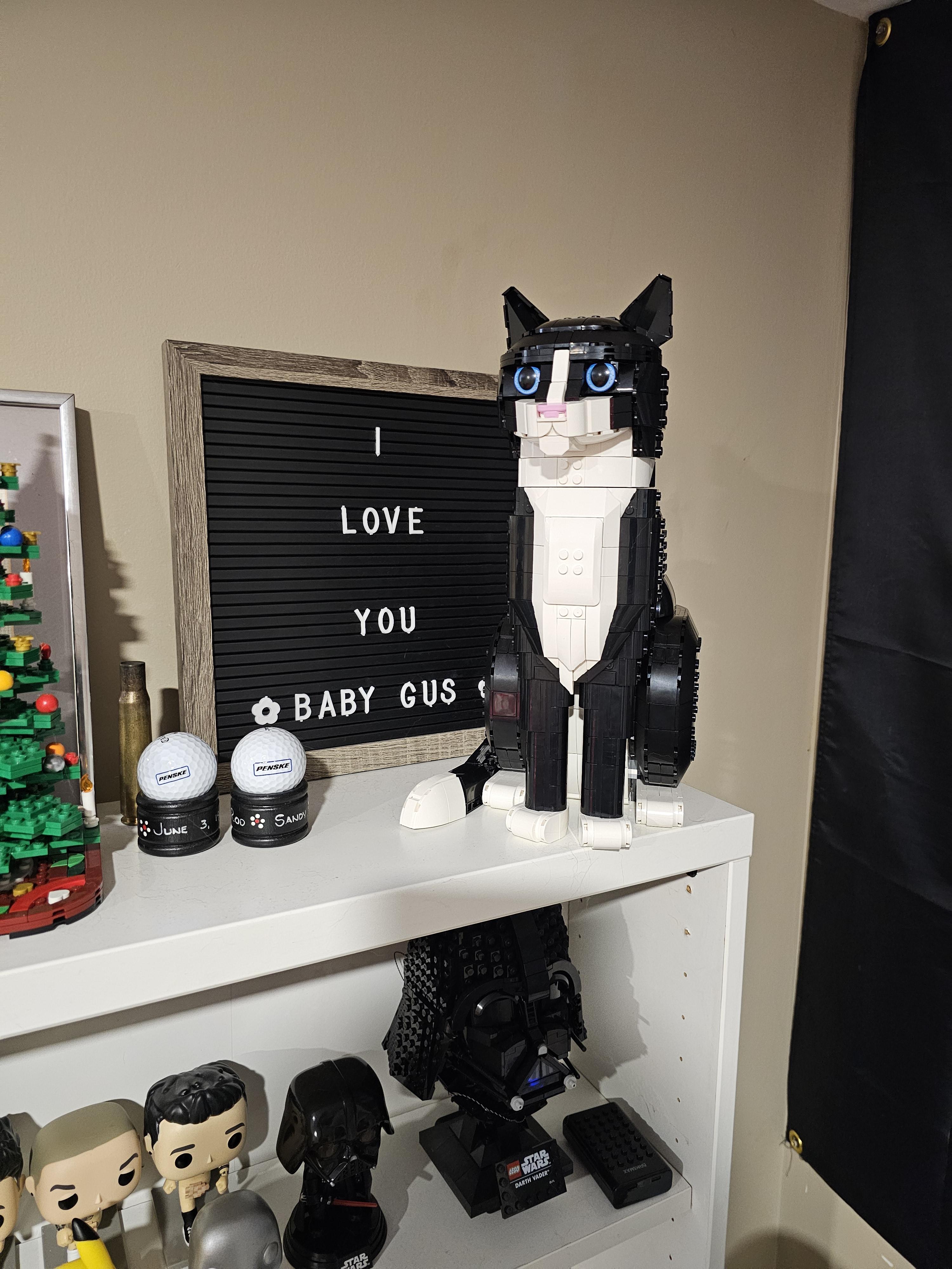 Lego Tuxedo | Scrolller