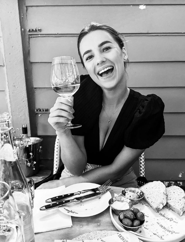 Nina Warink | Scrolller