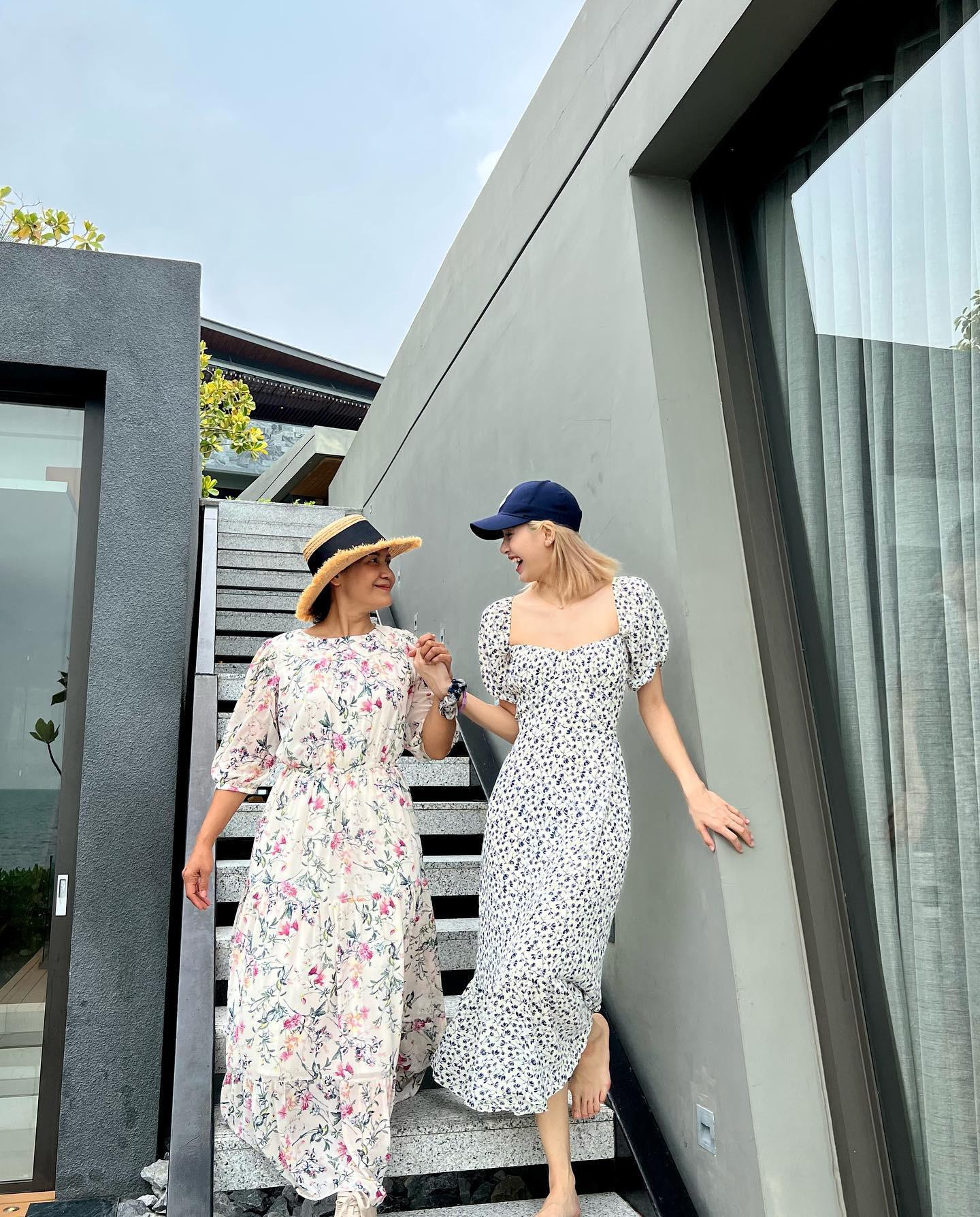 Blackpink - Lisa | Scrolller