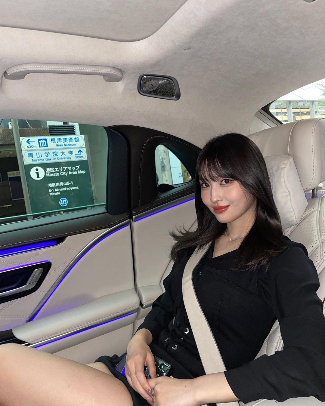 221013 Momo Instagram Update - @wonjungyo_official_jp | Scrolller