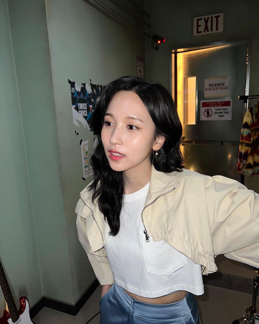 220807 Mina Instagram Update - Stunning Mina | Scrolller