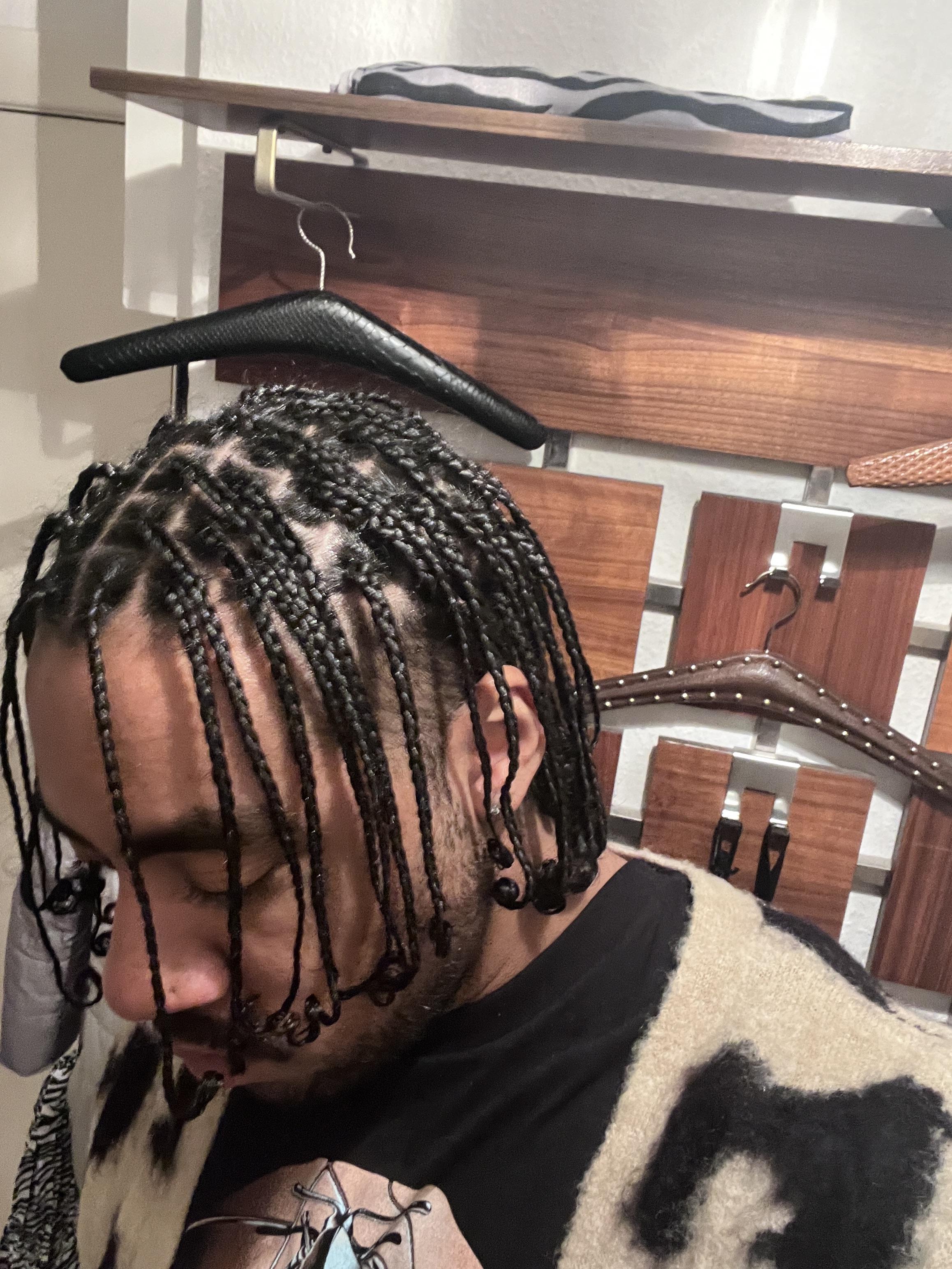 Which hairstyle should I keep? | Scrolller