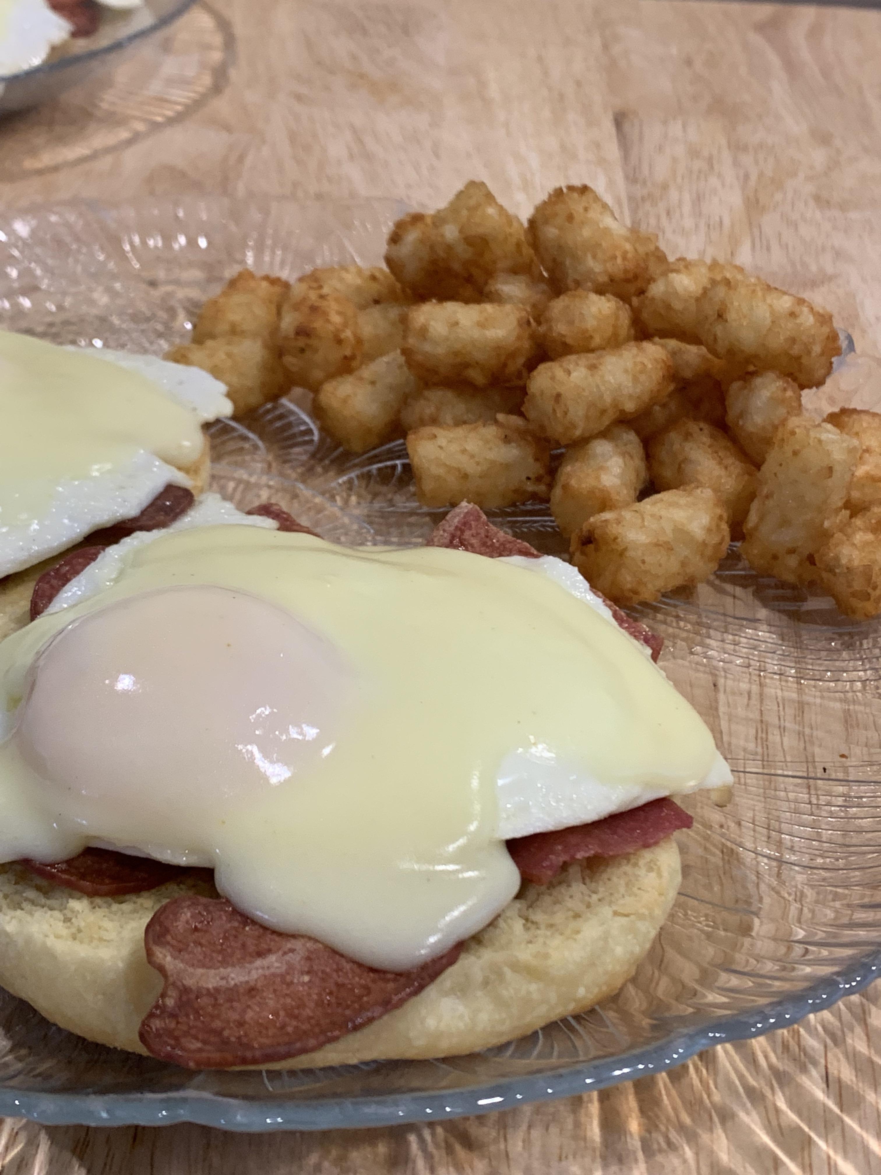 [homemade] Eggs Benedict | Scrolller