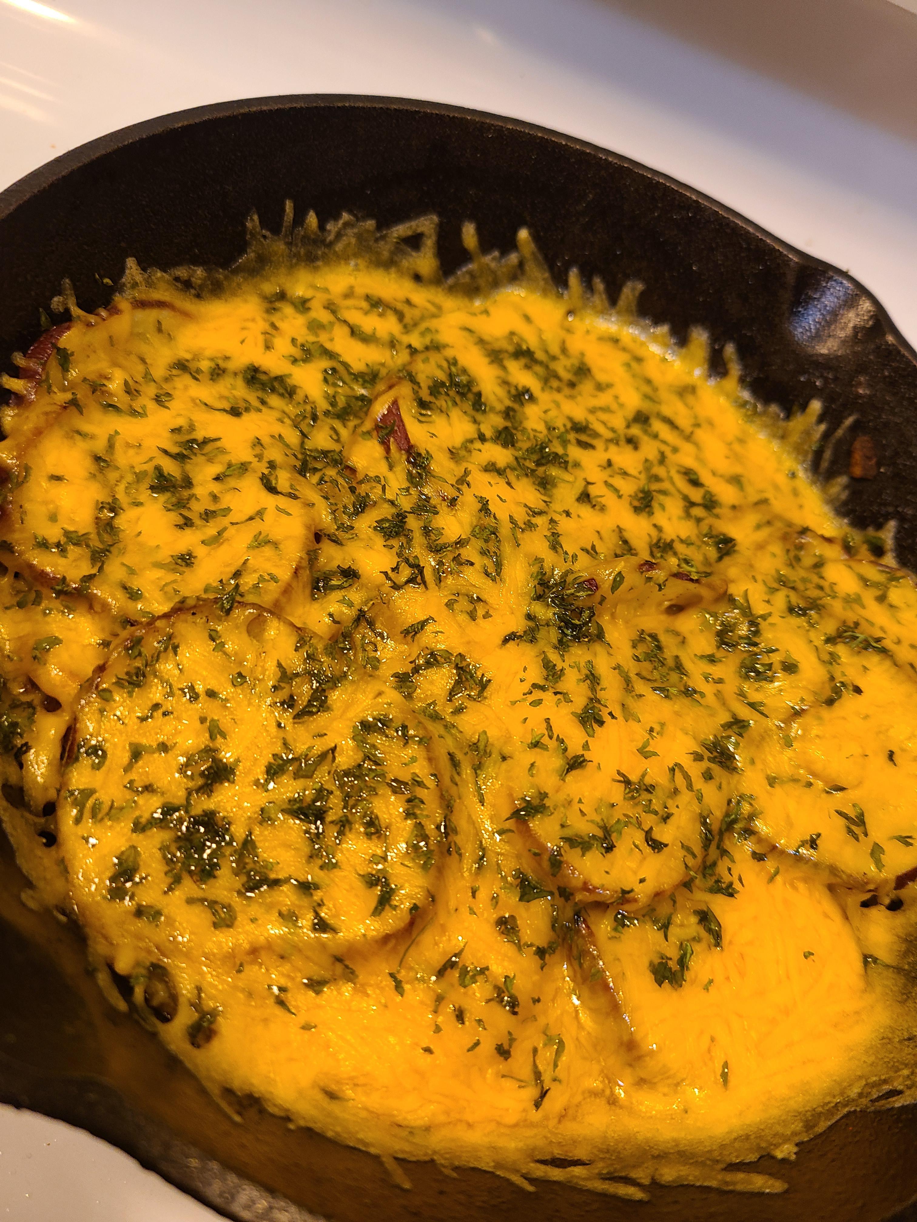 [homemade] Pan fried pork chops, cheesy oven potatos, with mashed ...