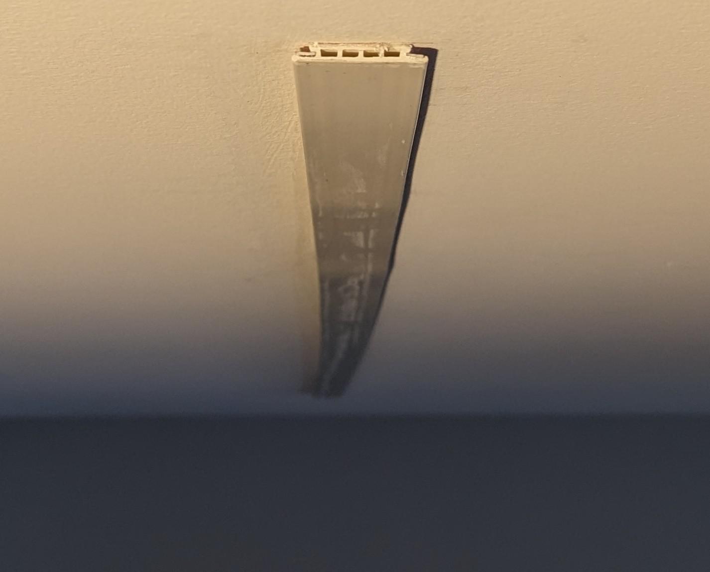 What kind of track is this on ceiling? | Scrolller