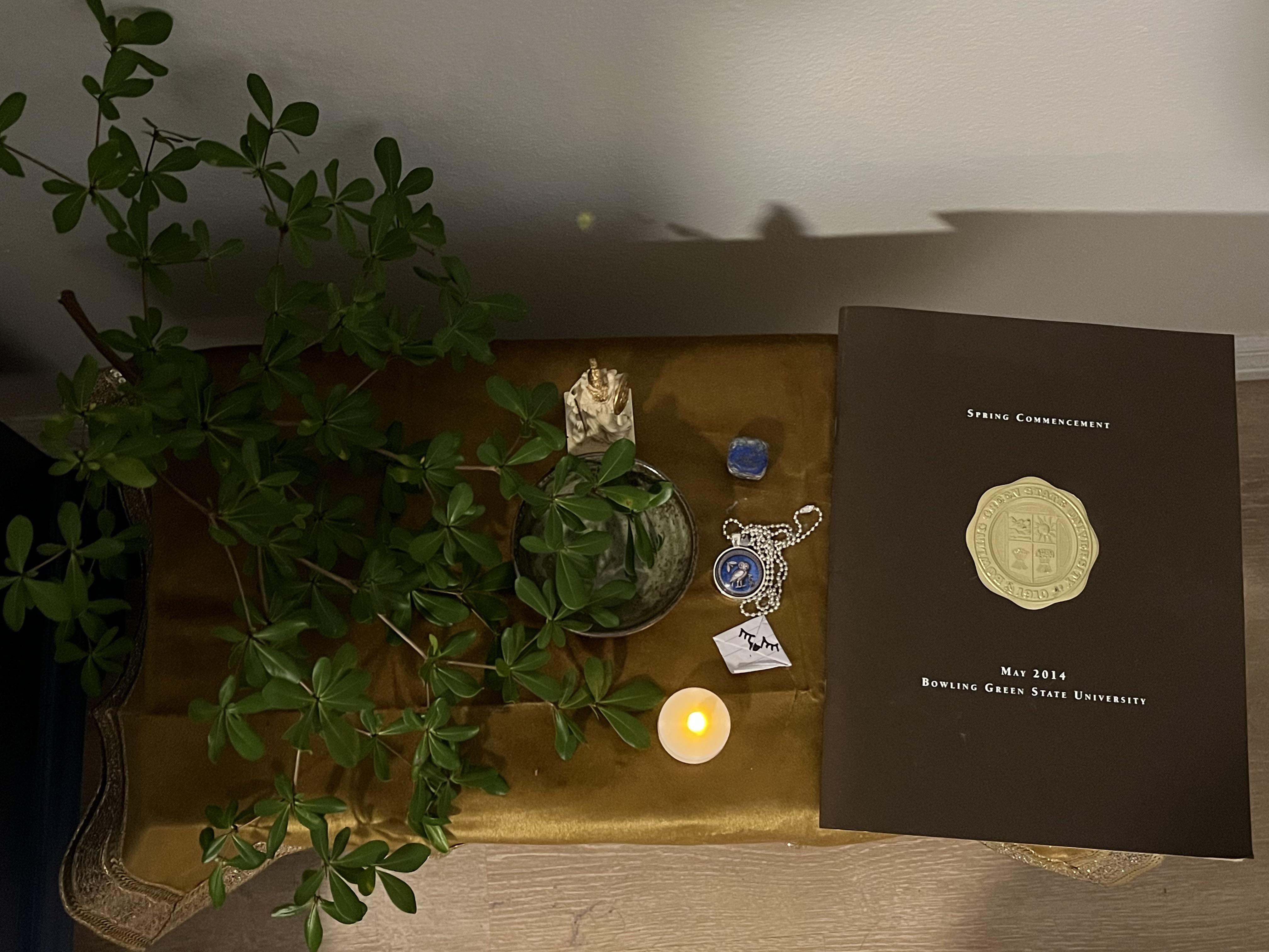 Athena altar | Scrolller