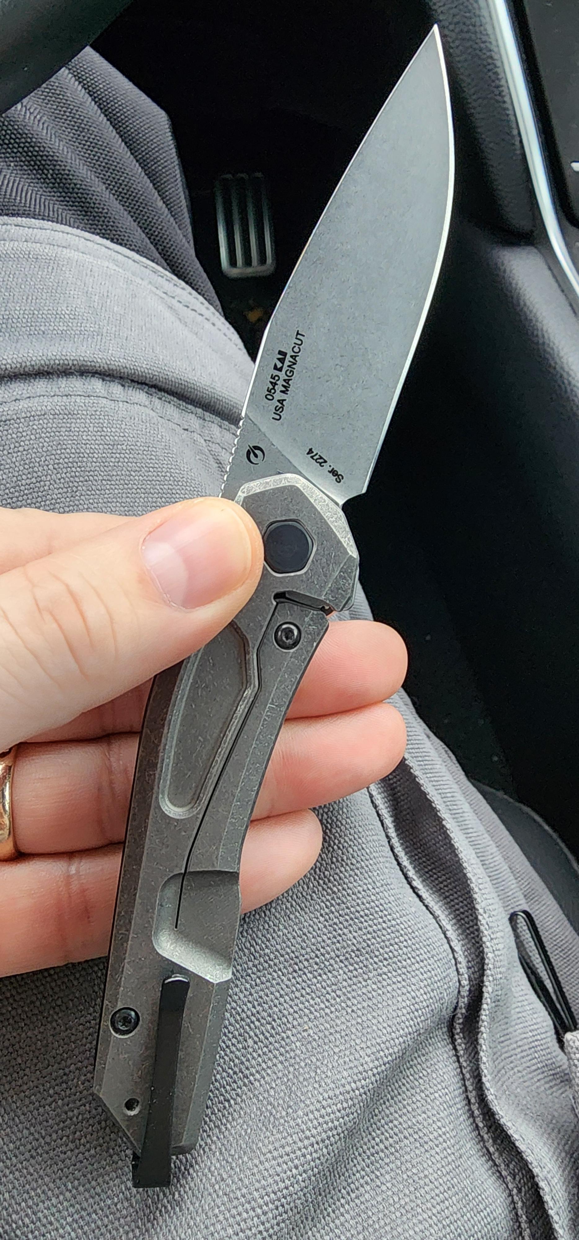 Friday work knife | Scrolller