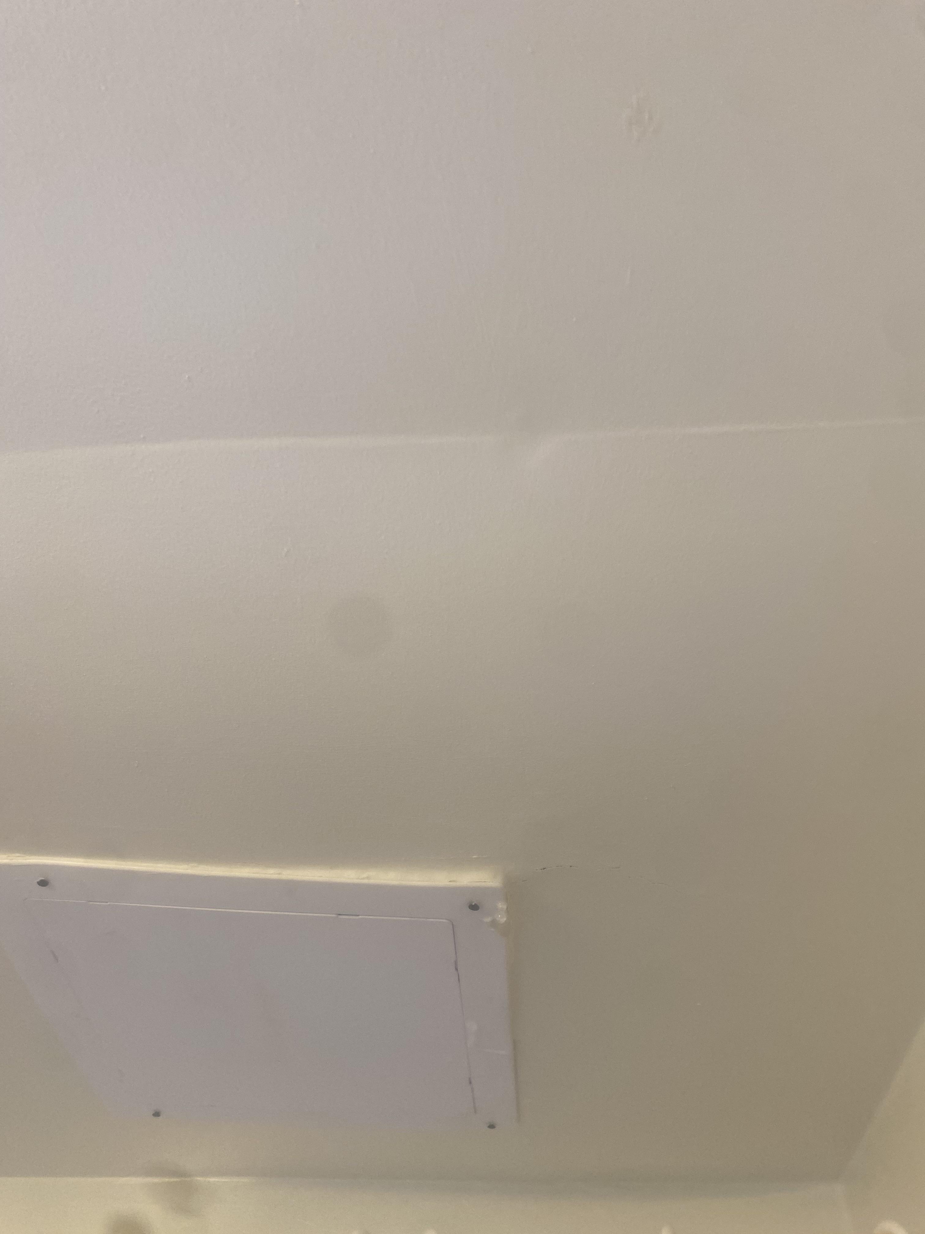 Is this ceiling going to collapse? | Scrolller