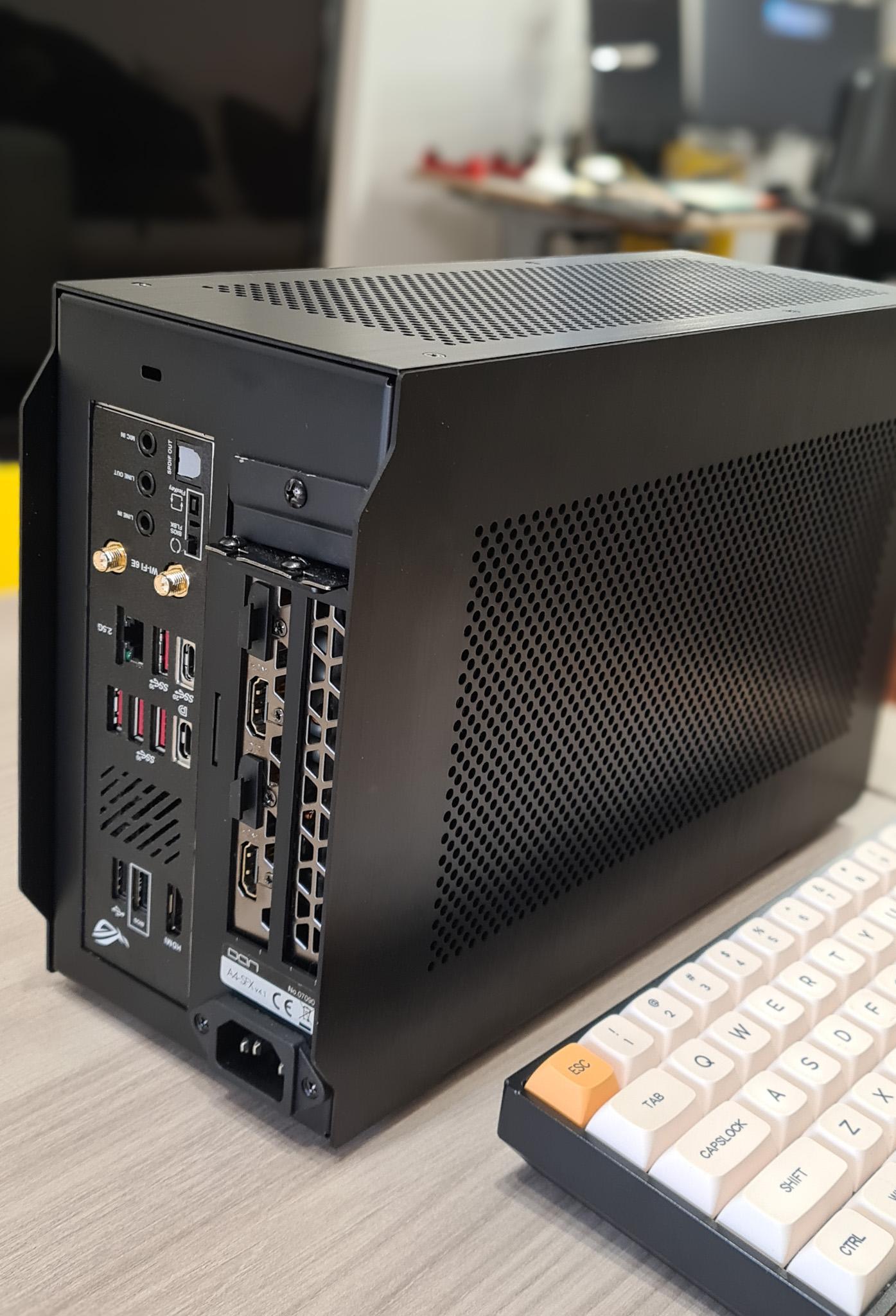 Ryzen 7900 inside a DAN A4-SFX | Scrolller