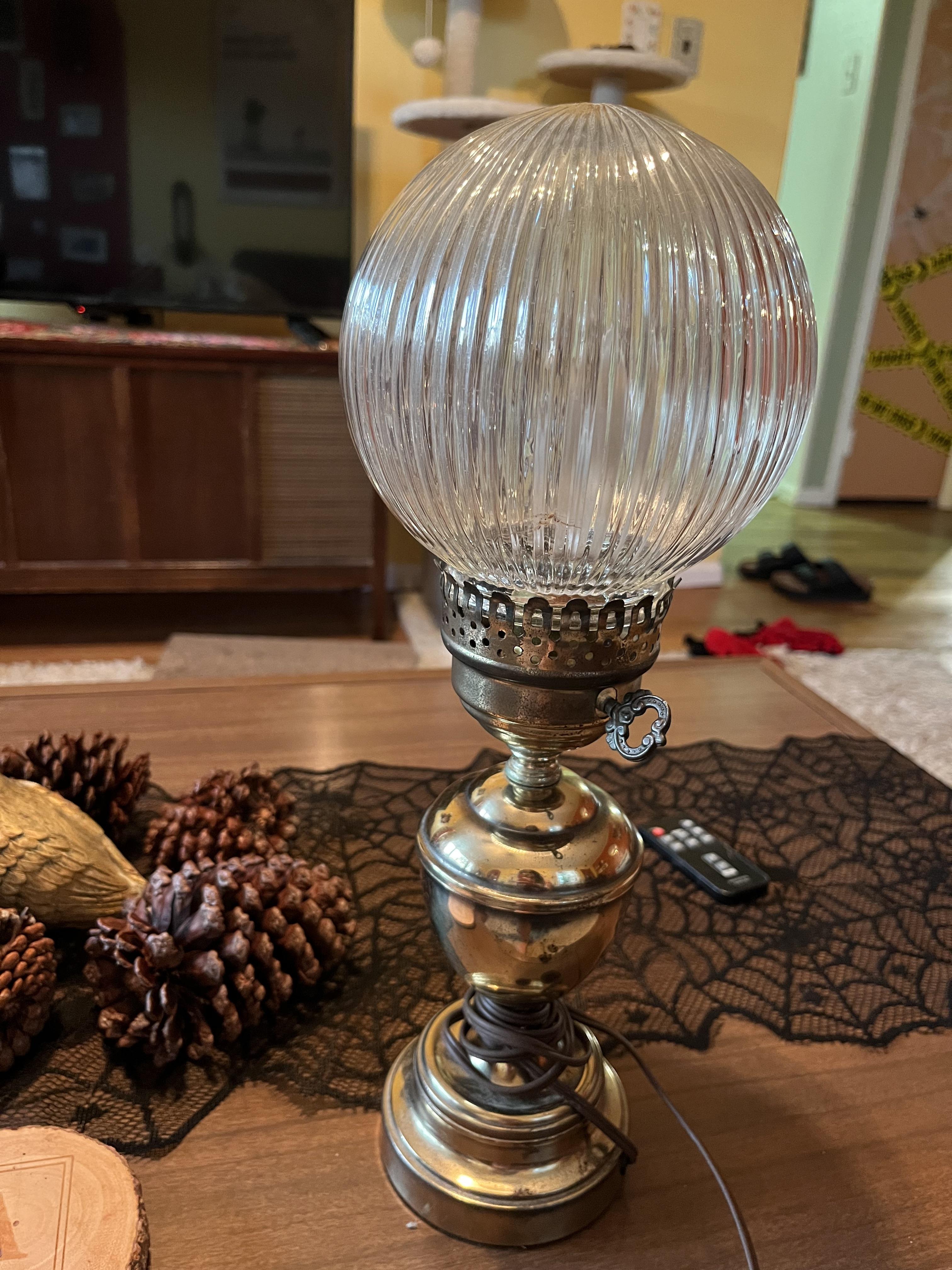 Does anybody know how to remove the glass to change the bulb on this vintage lamp? | Scrolller