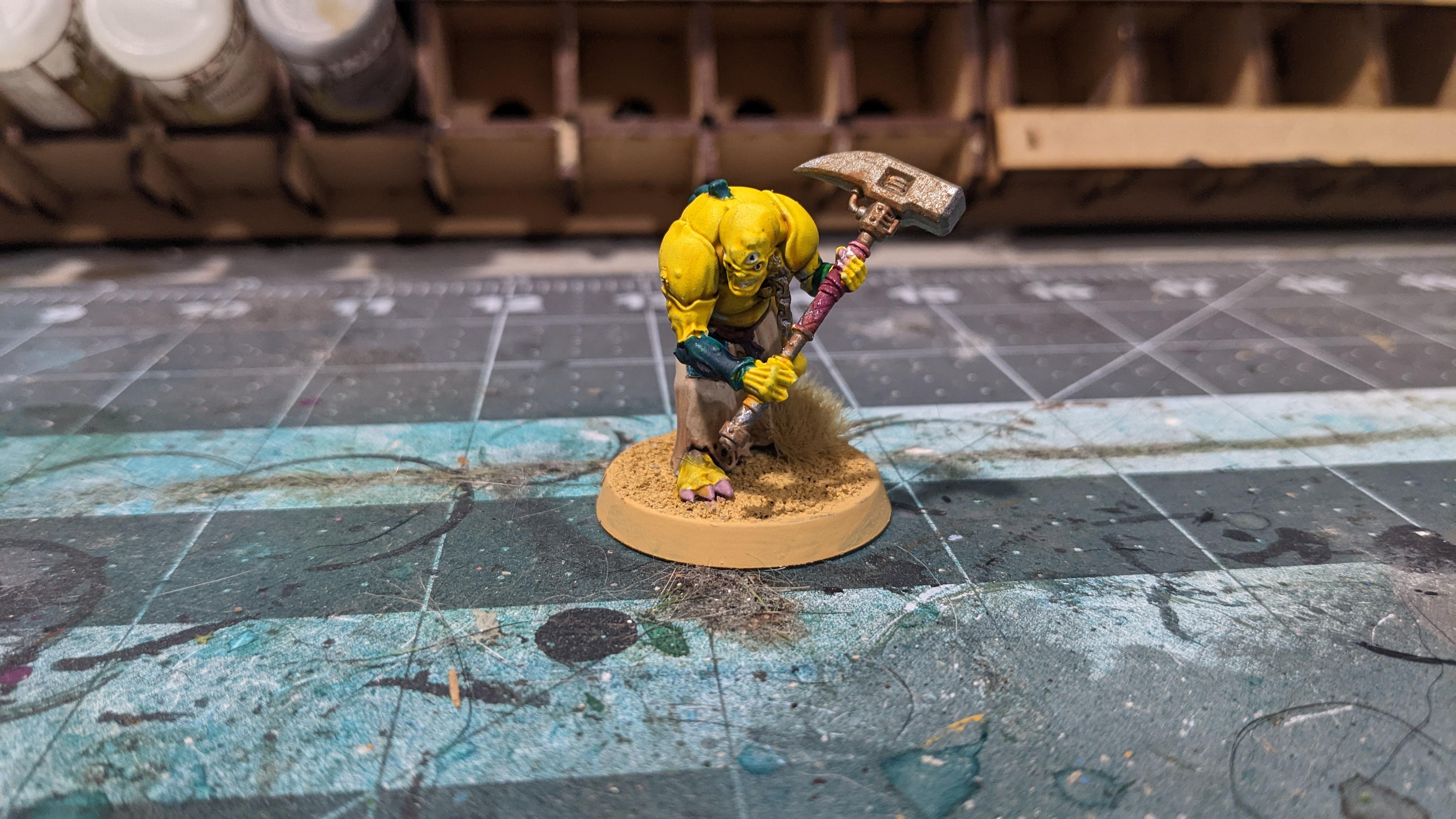 Really trying on this aberrant. I decided not to just base coat everything and move on. | Scrolller