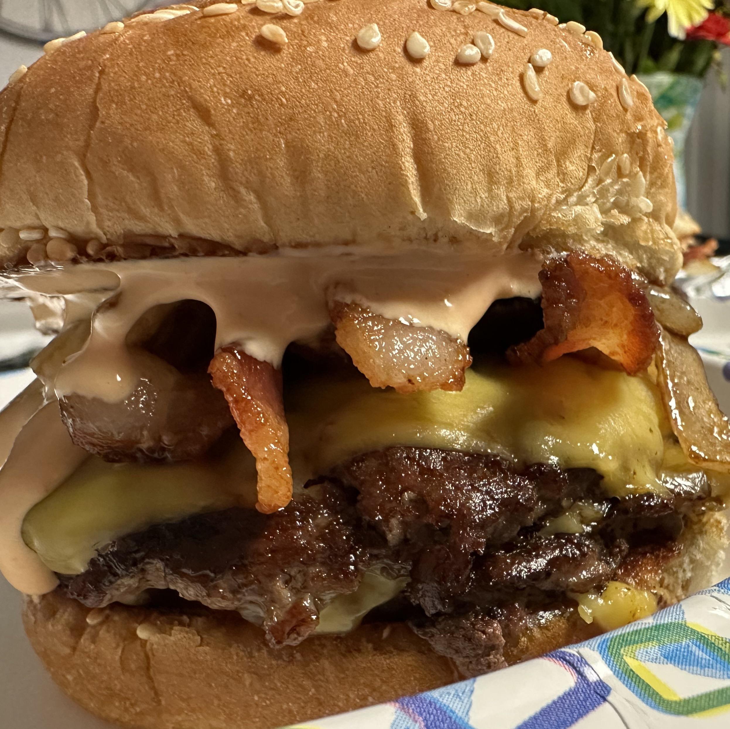 Discover more like Burgers: 3rd attempt at smash and Related Content | Scrolller