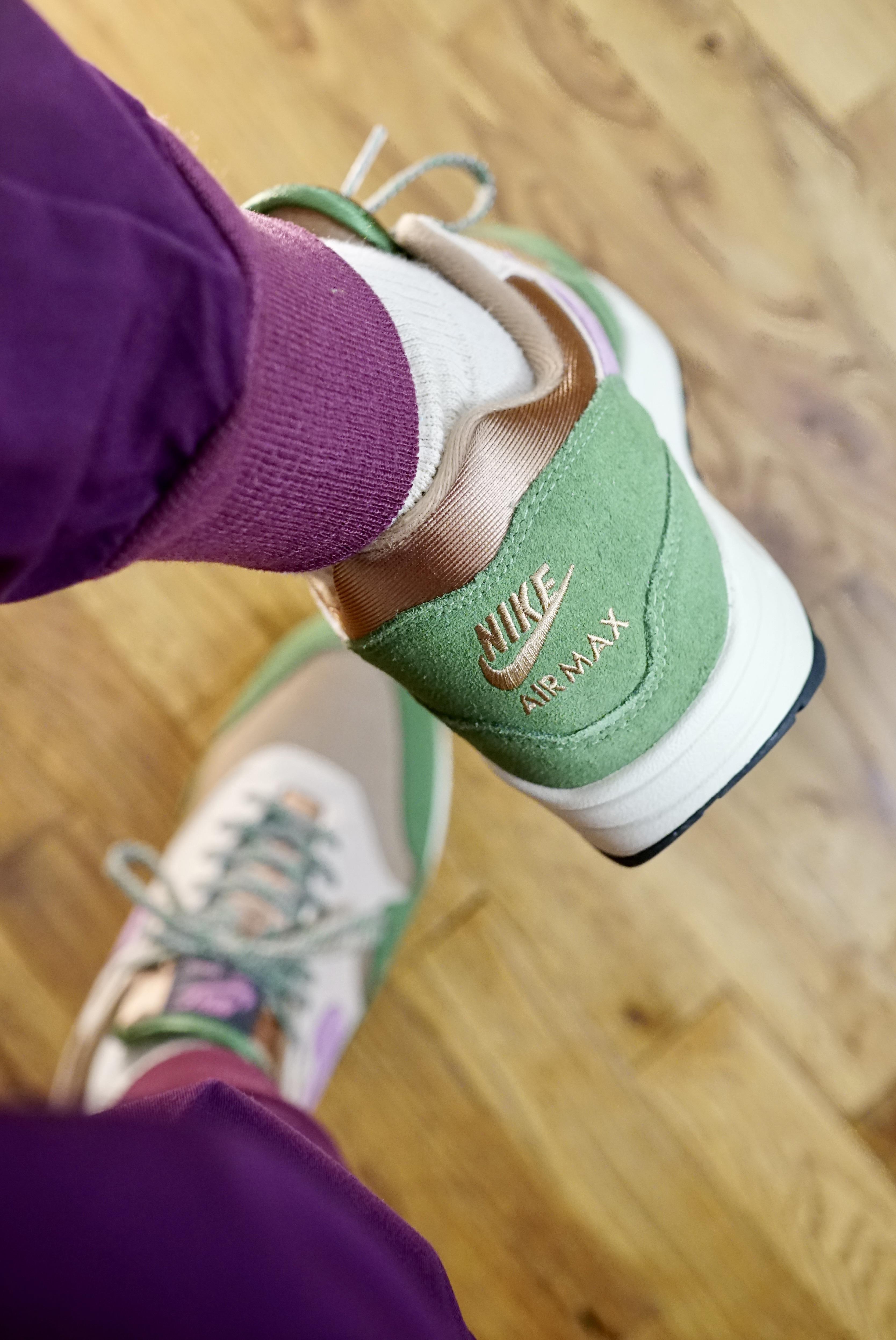 Tree line for late night shift | Scrolller