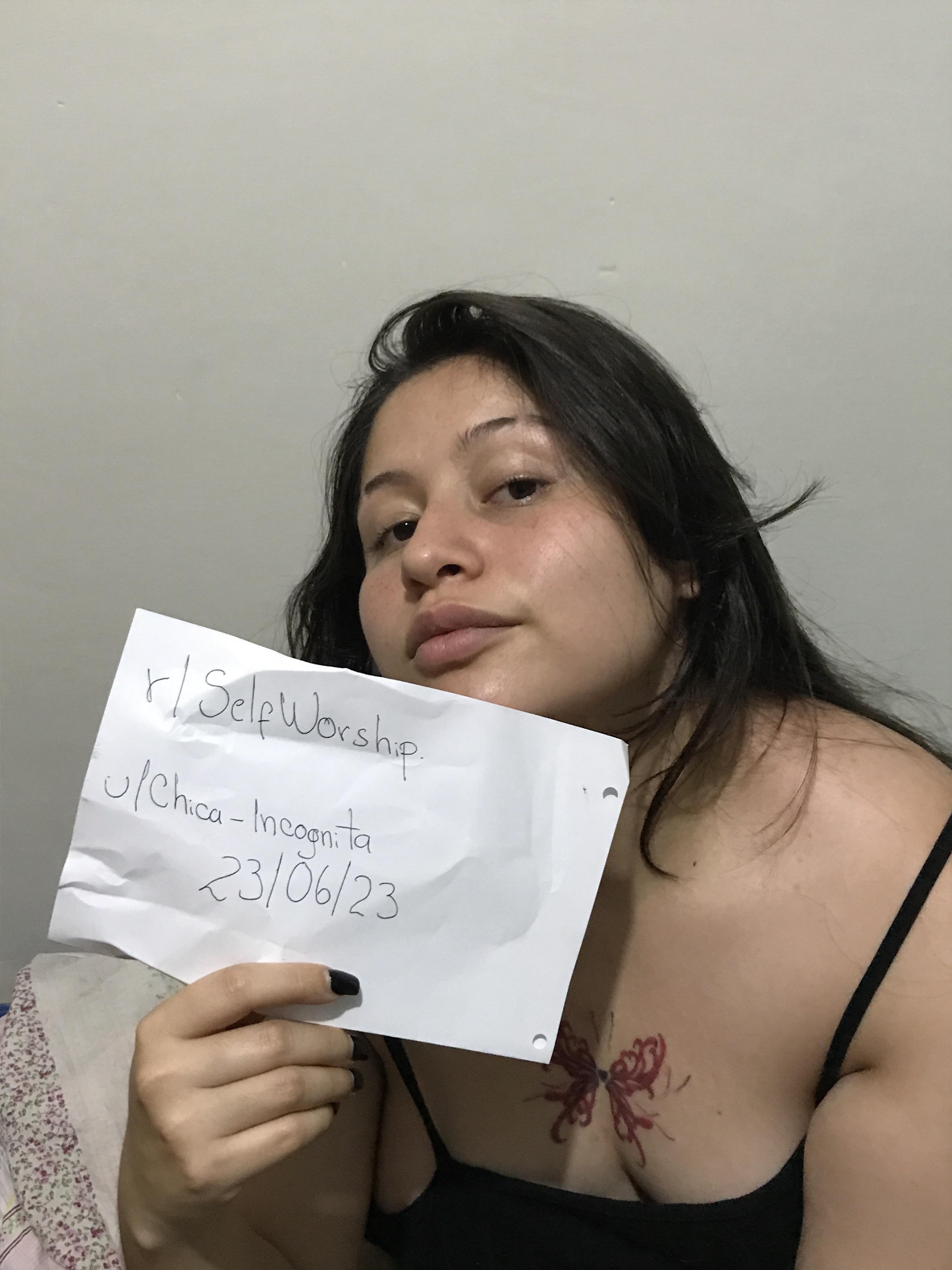 Verify me | Scrolller