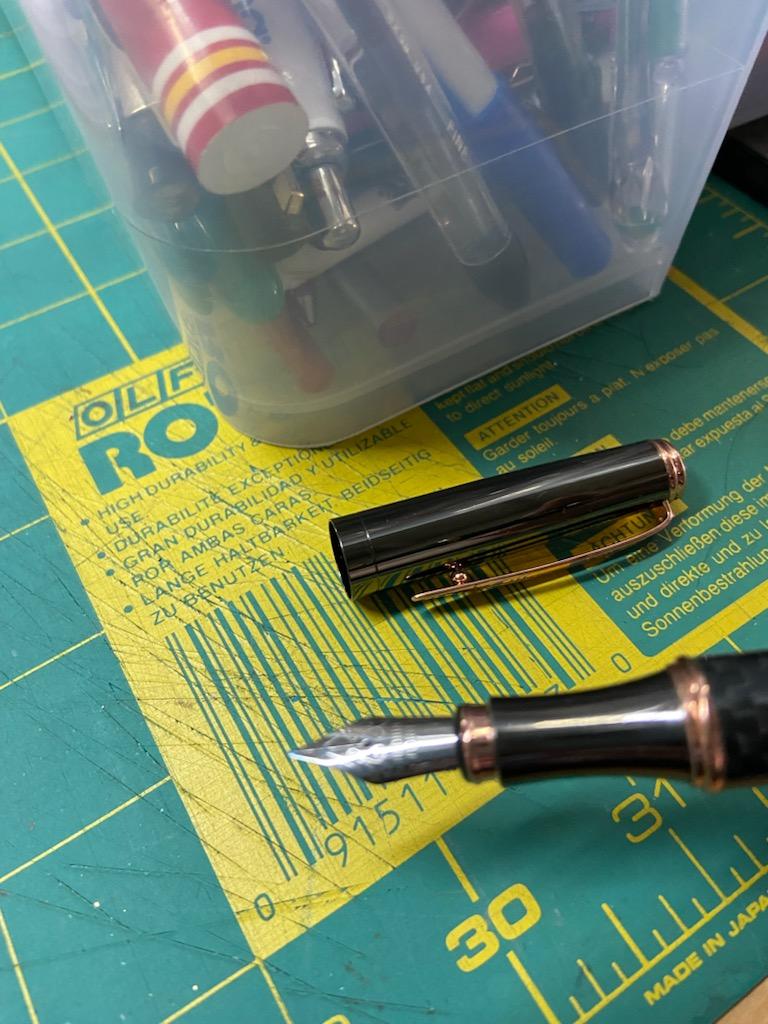 Identification of thrift store find | Scrolller