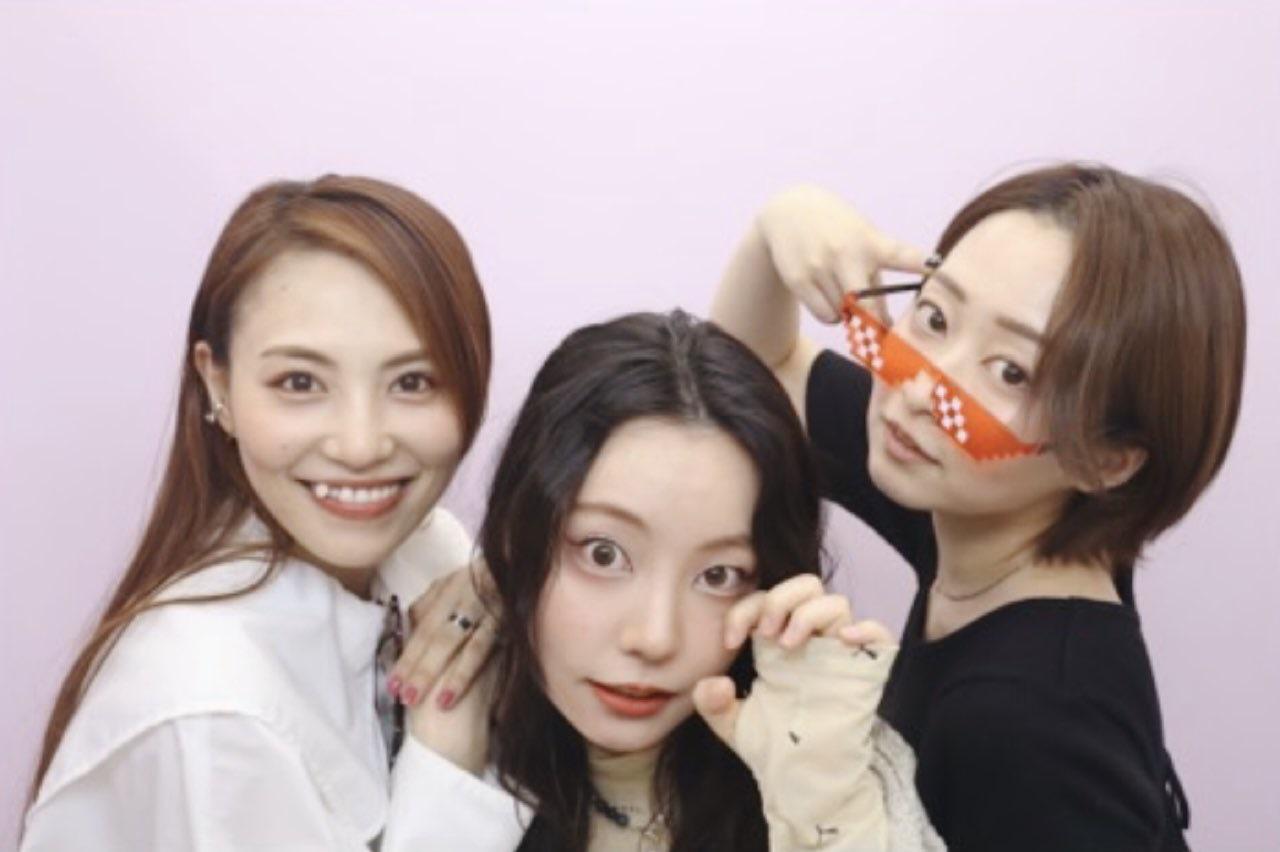 Hondo Kaede hanging out with Tano Asami and Kawase Maki | Scrolller