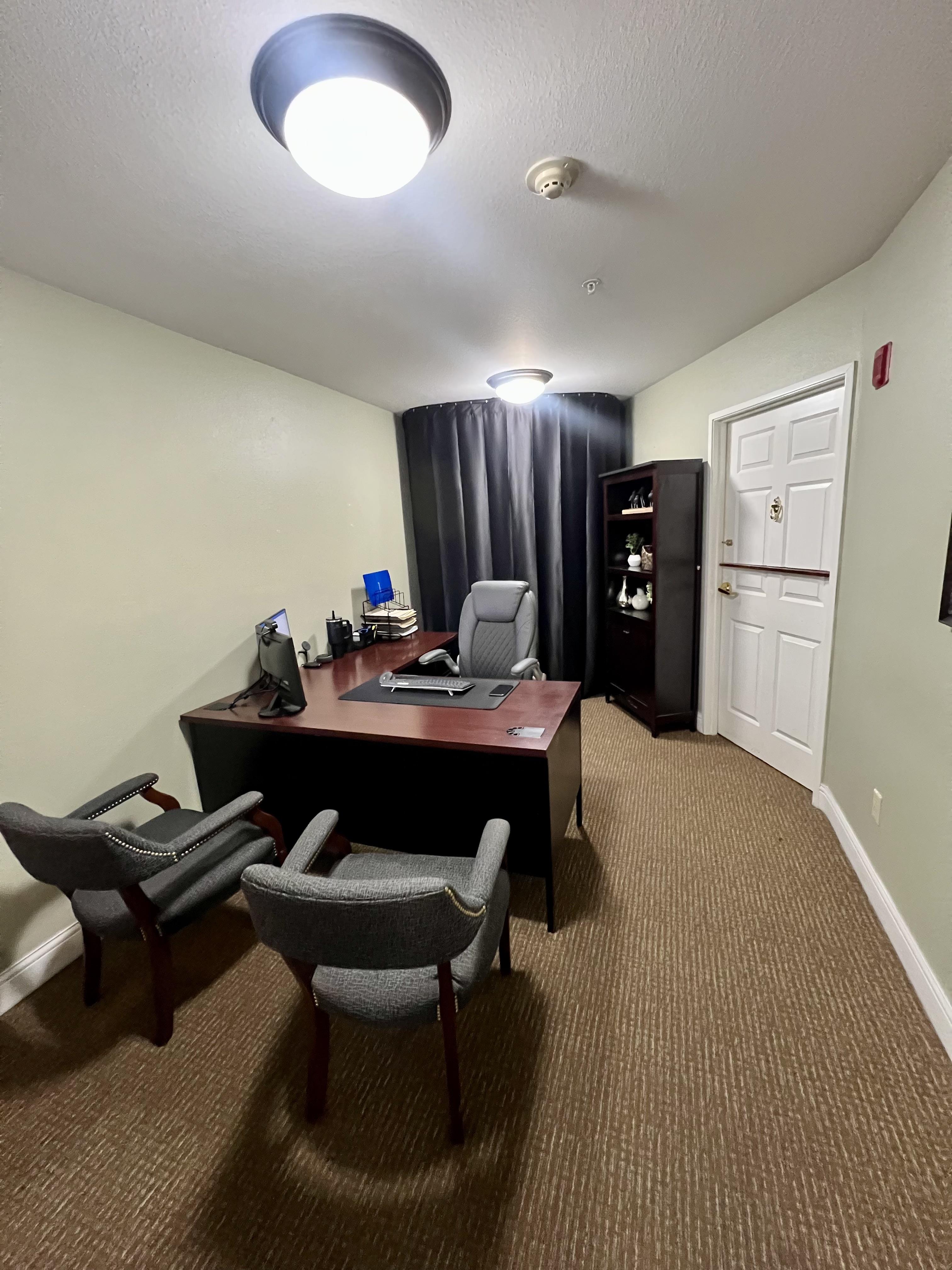 Help I Need Ideas For Making My Office More Welcoming Scrolller