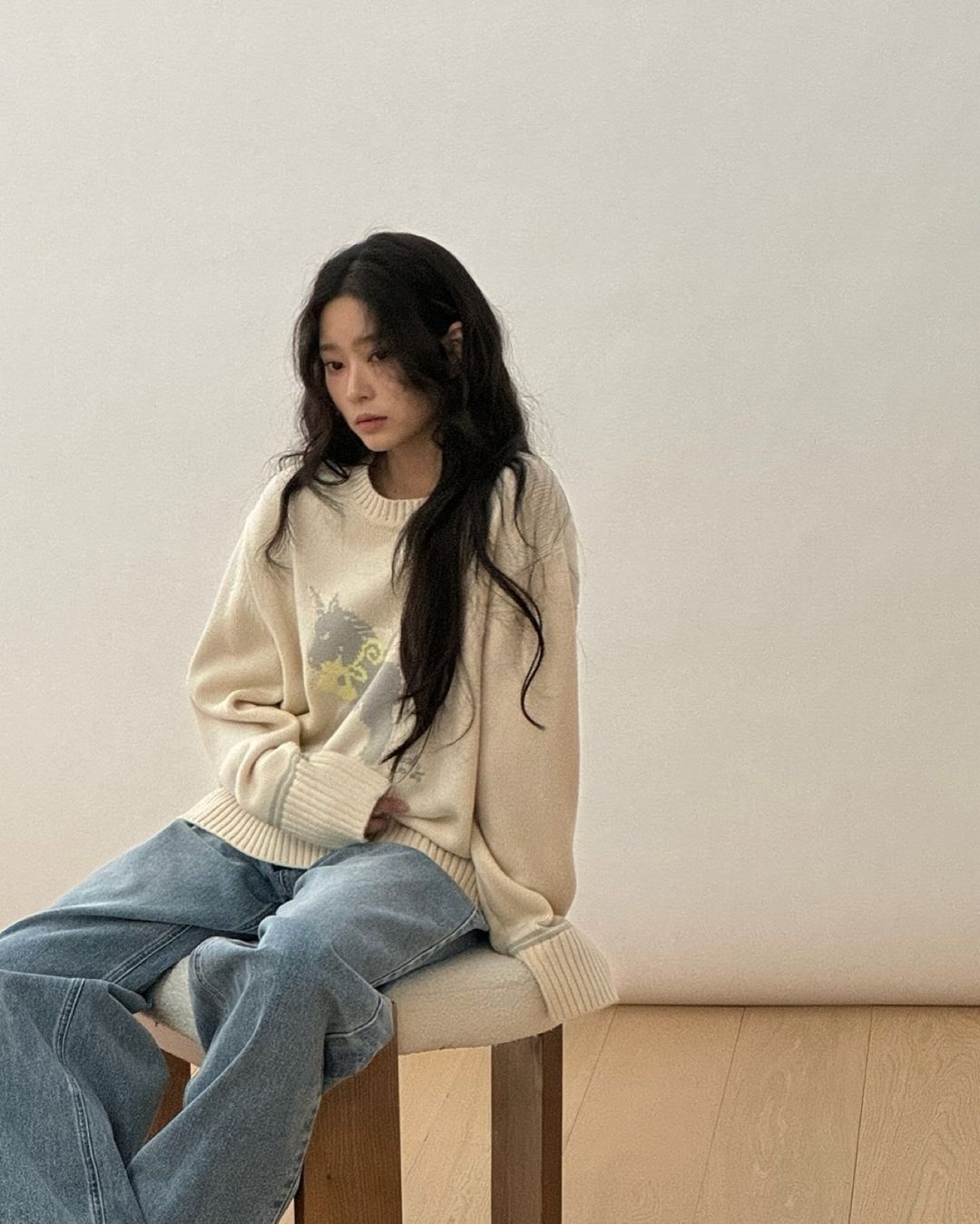 241017 Kim Minju Instagram Update | Scrolller