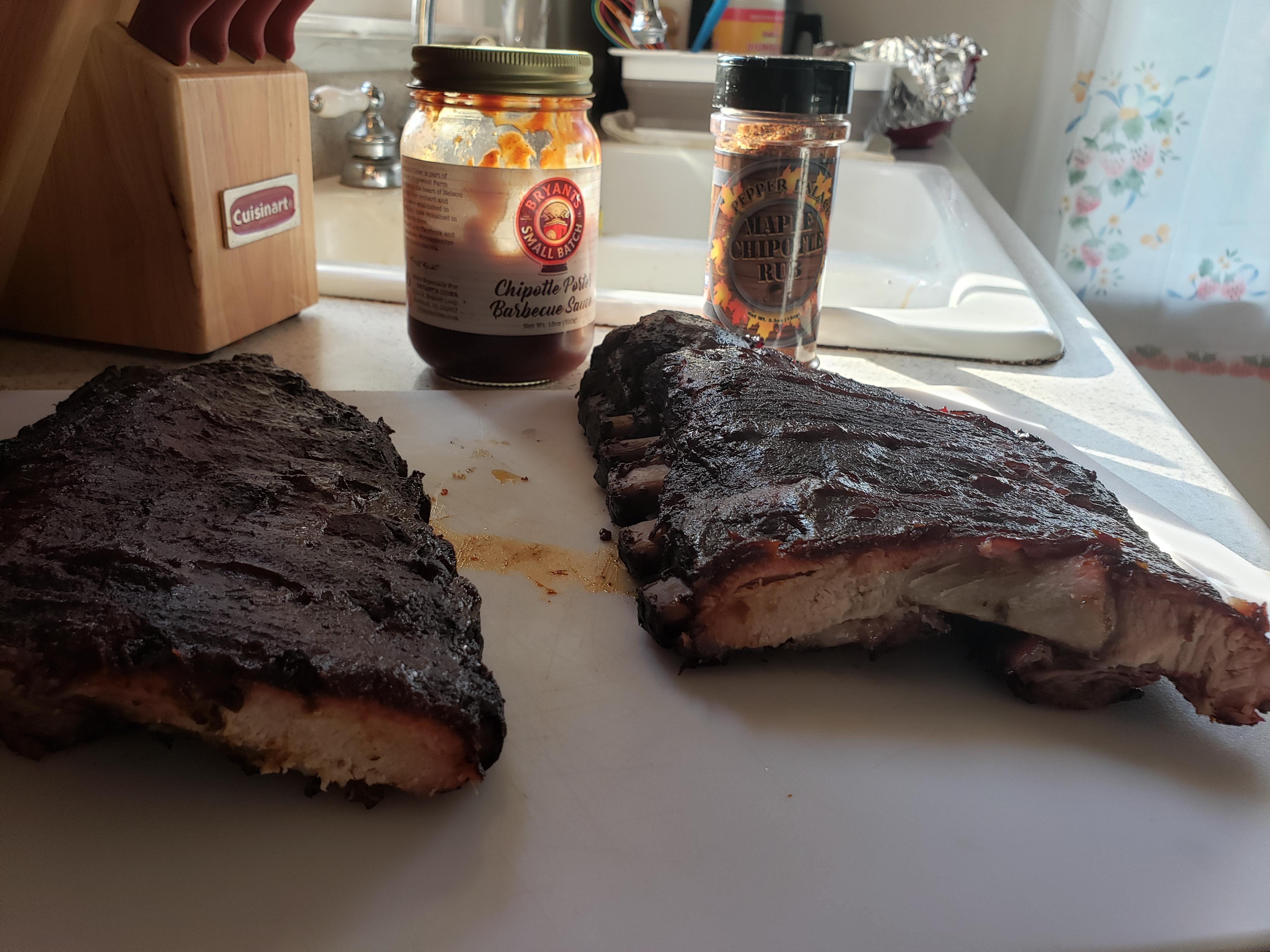 Some ribs smoked with the 3-2-1 method with Maple Chipotle rub and Chipotle Porter barbecue ...