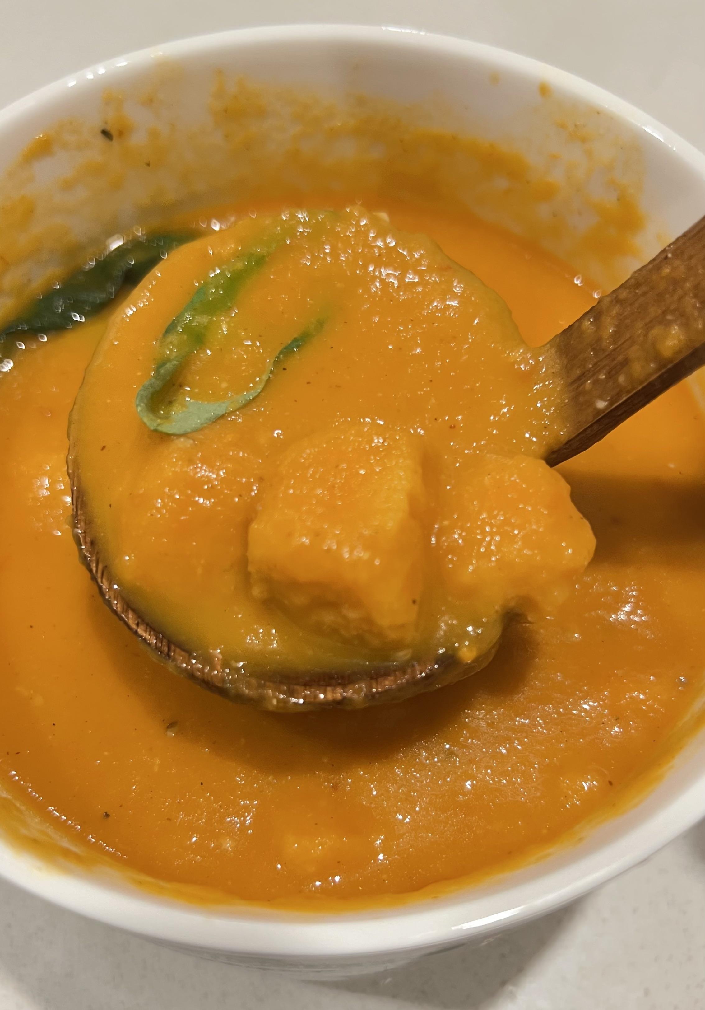 [Homemade] Roasted Tomato Soup | Scrolller