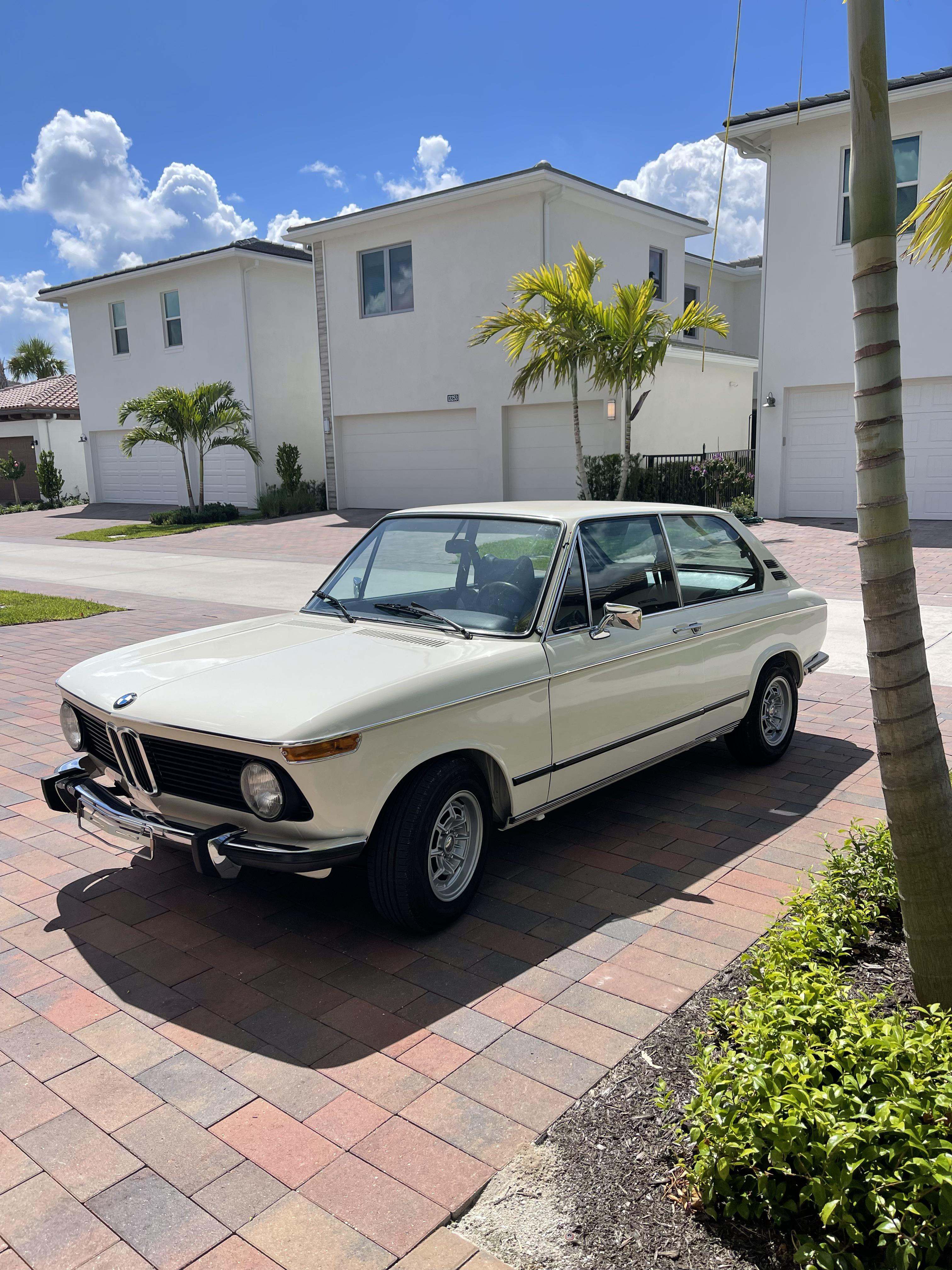 My 1973 2002 Tii Touring | Scrolller