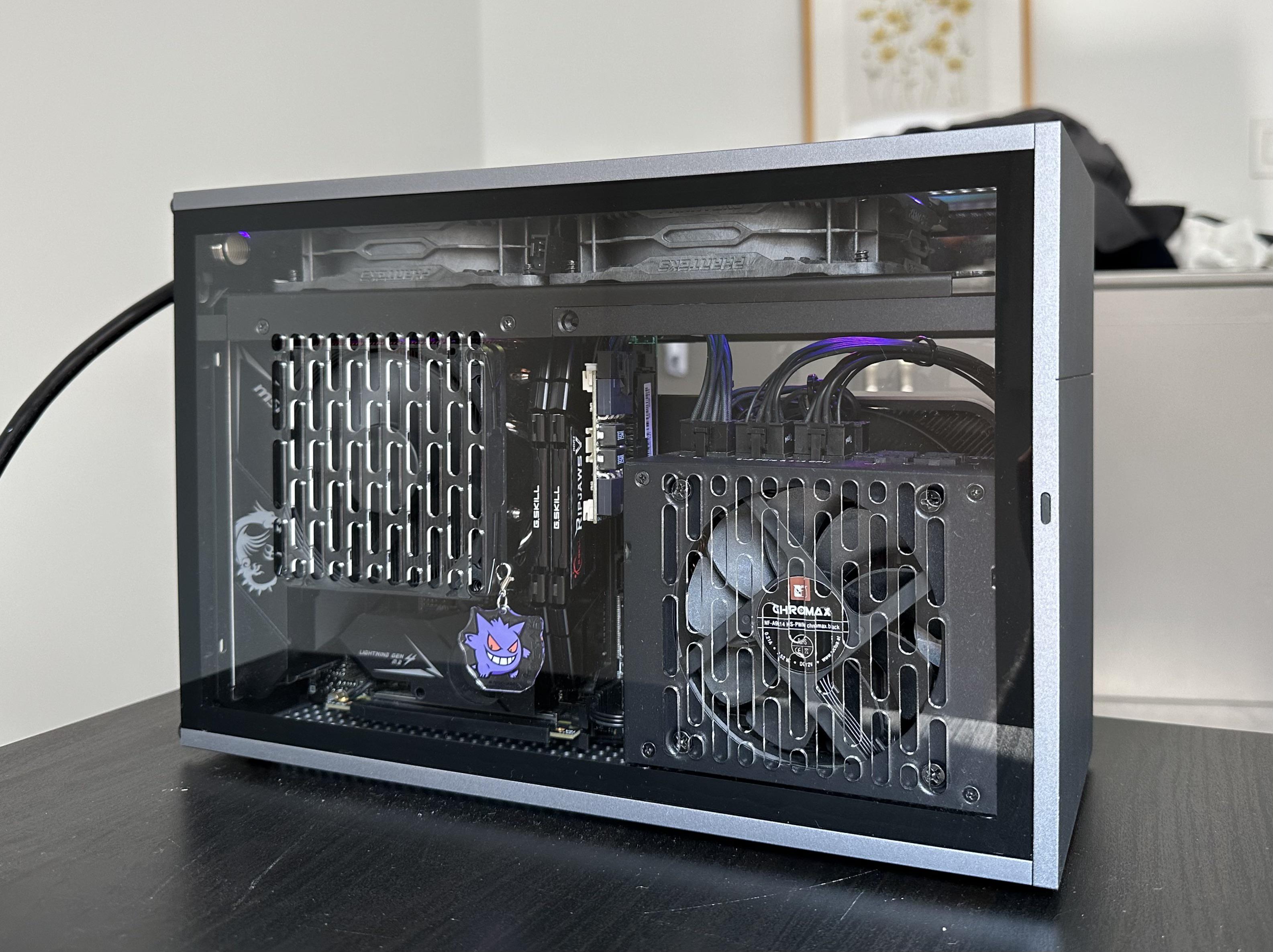 FormD T1 Custom Side Panels | Scrolller