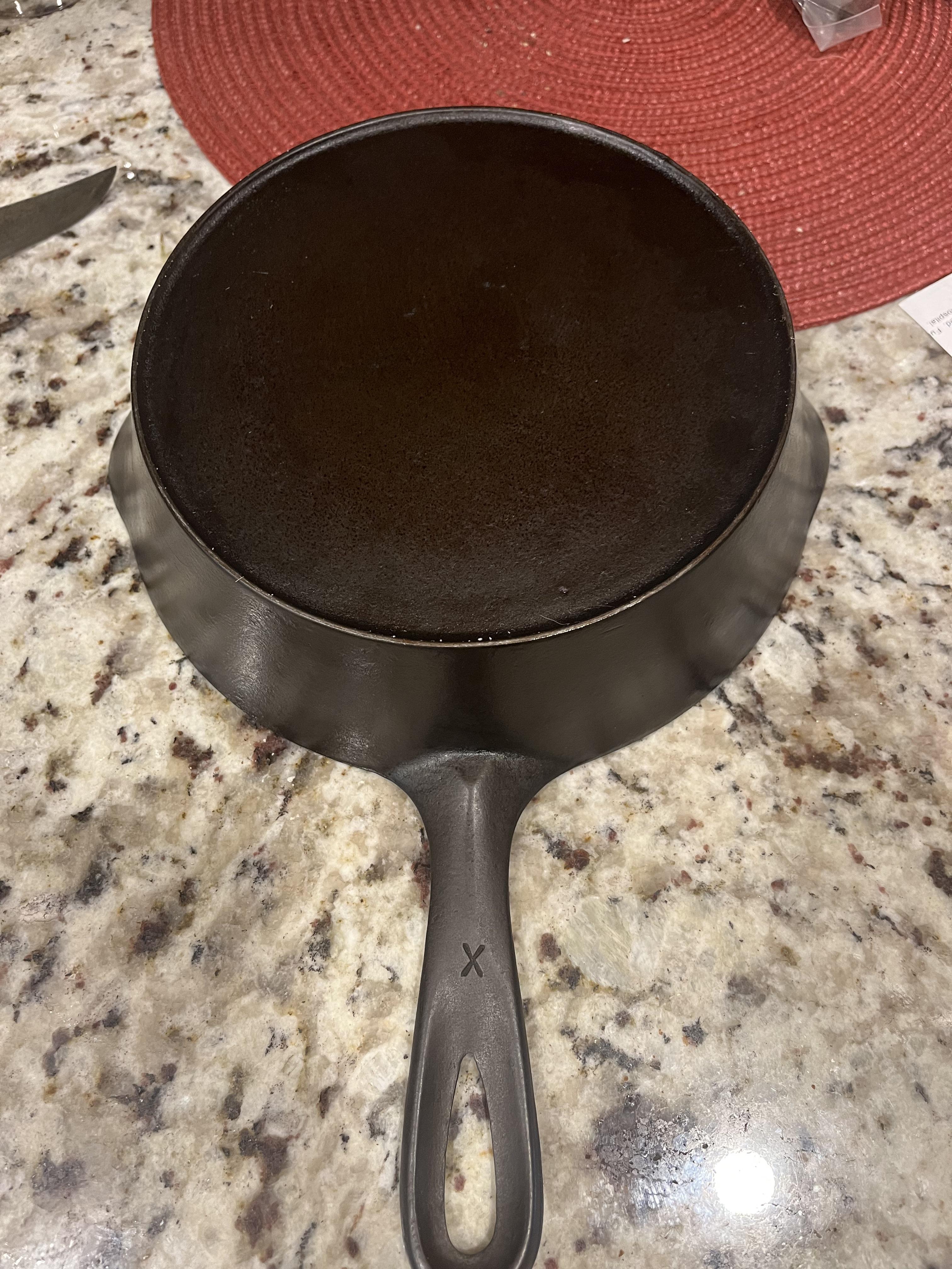 Identification Help Requested on an Auction-Bought Pan | Scrolller