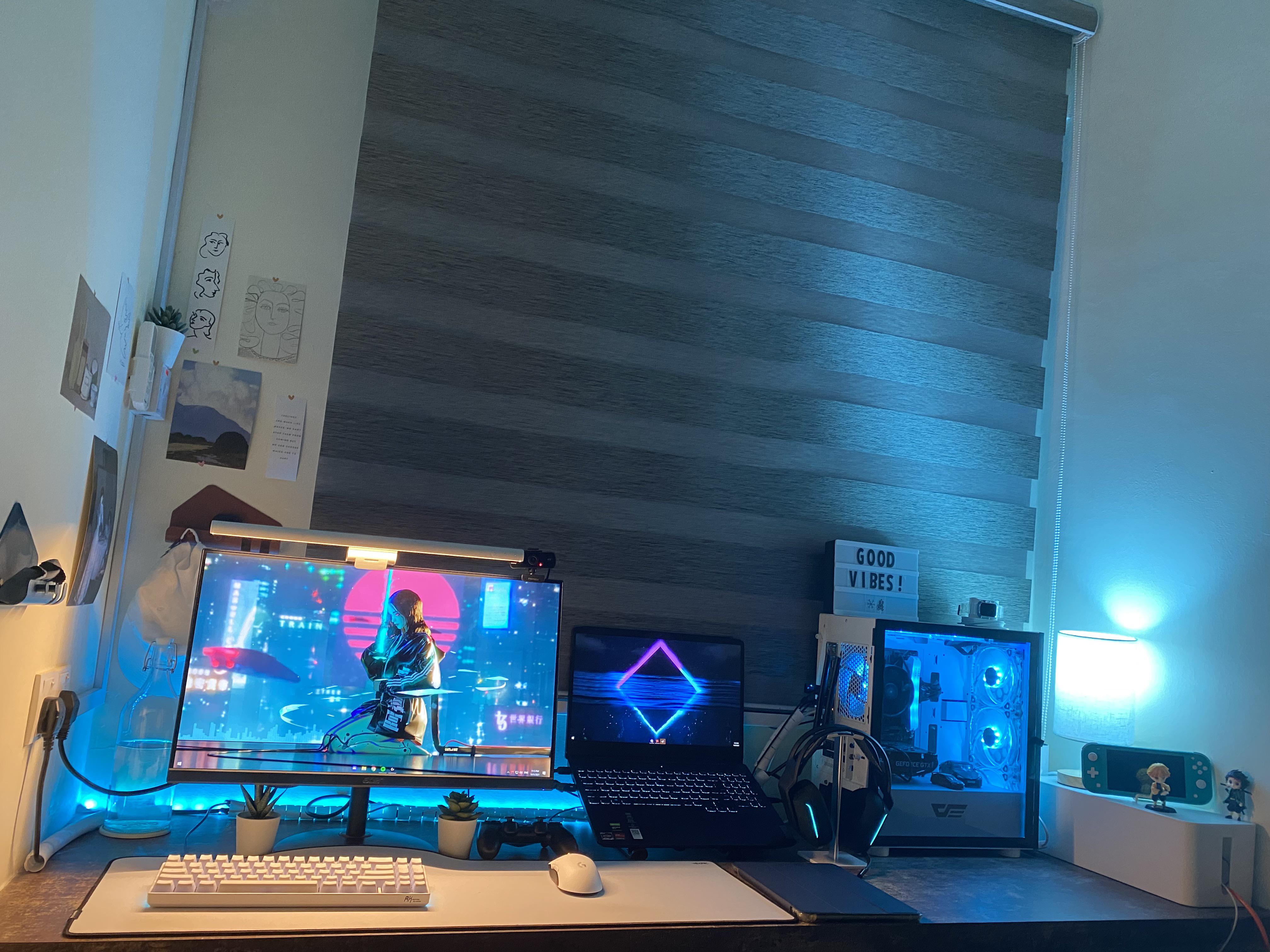 Here’s my little game/work space | Scrolller