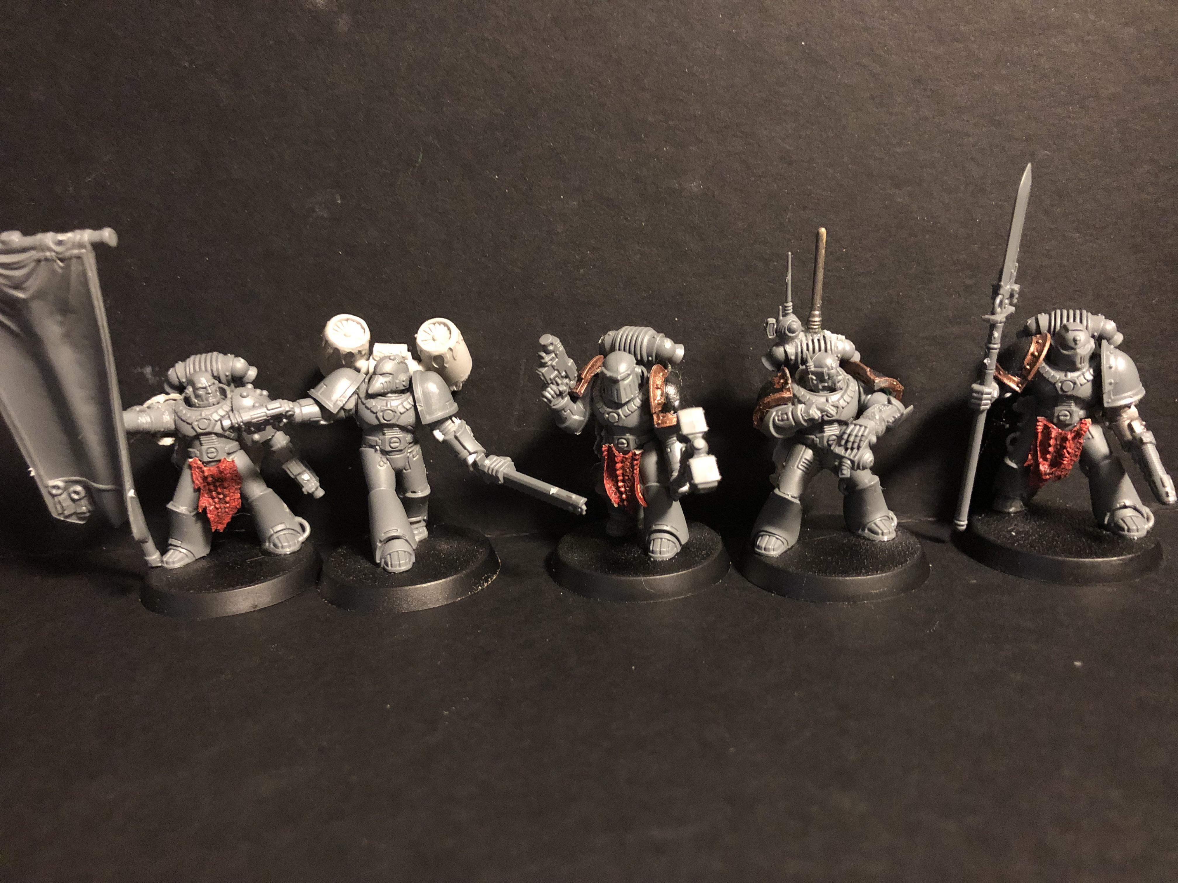Kitbash master of signal hero of the legion, command set and a assault marine | Scrolller