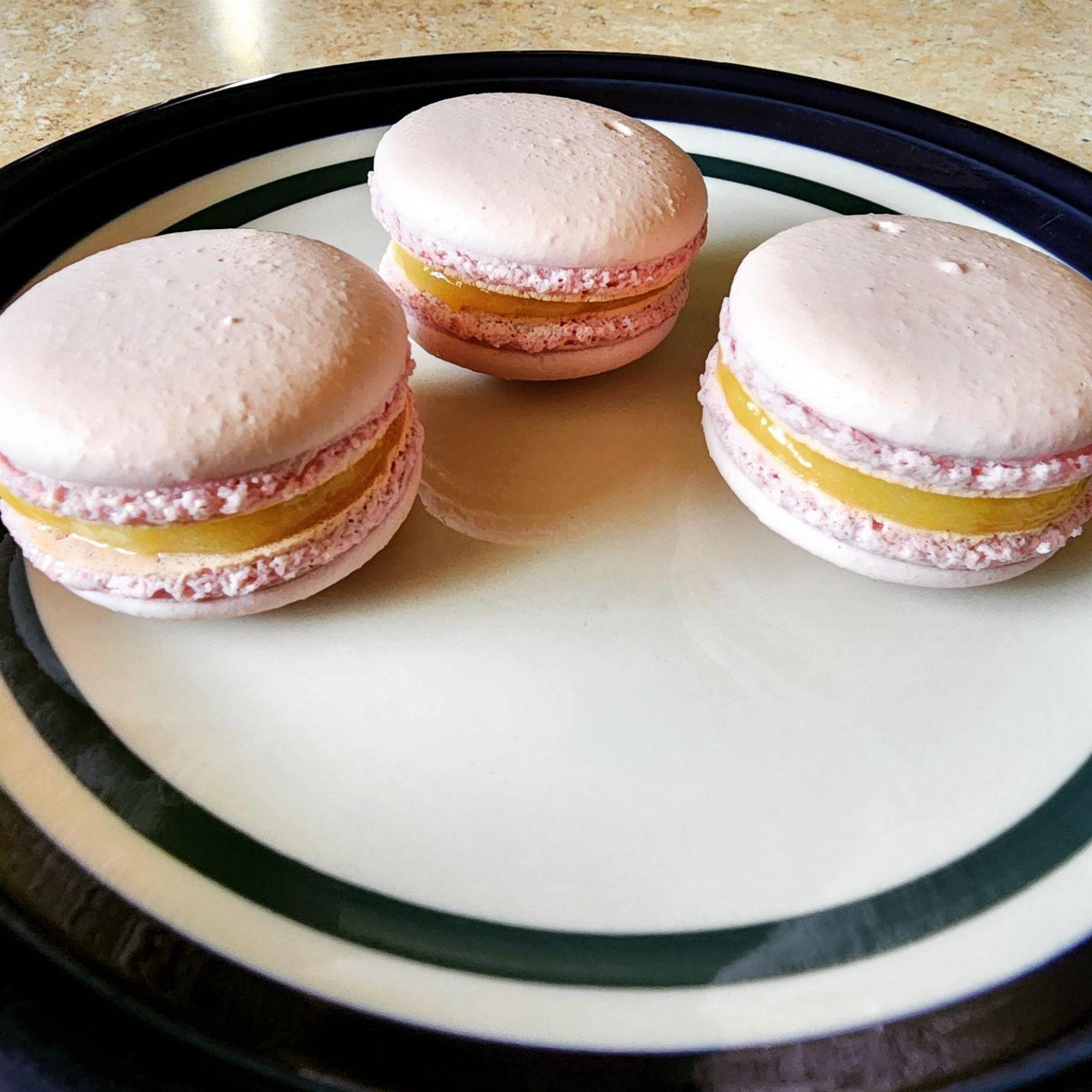 [Homemade] Lemon and raspberry curd macarons | Scrolller