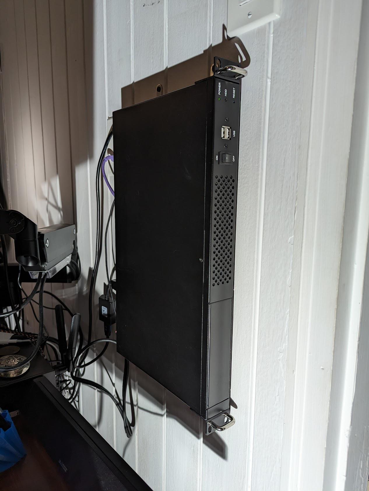 Discover more like Sffpc: Repurposed a 1U mini-itx server build as a SFF wall-mounted ...