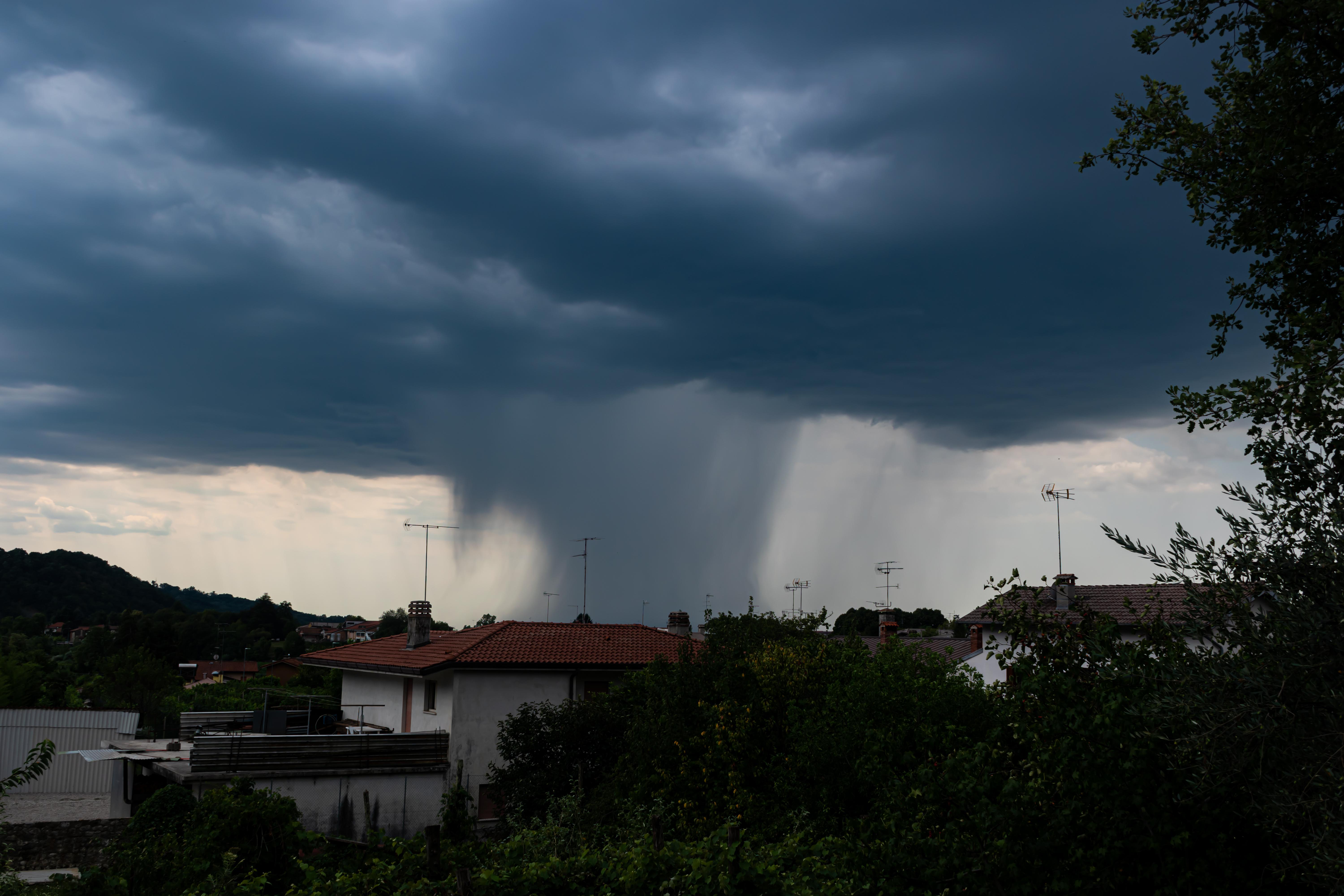 A hole in the clouds | Scrolller