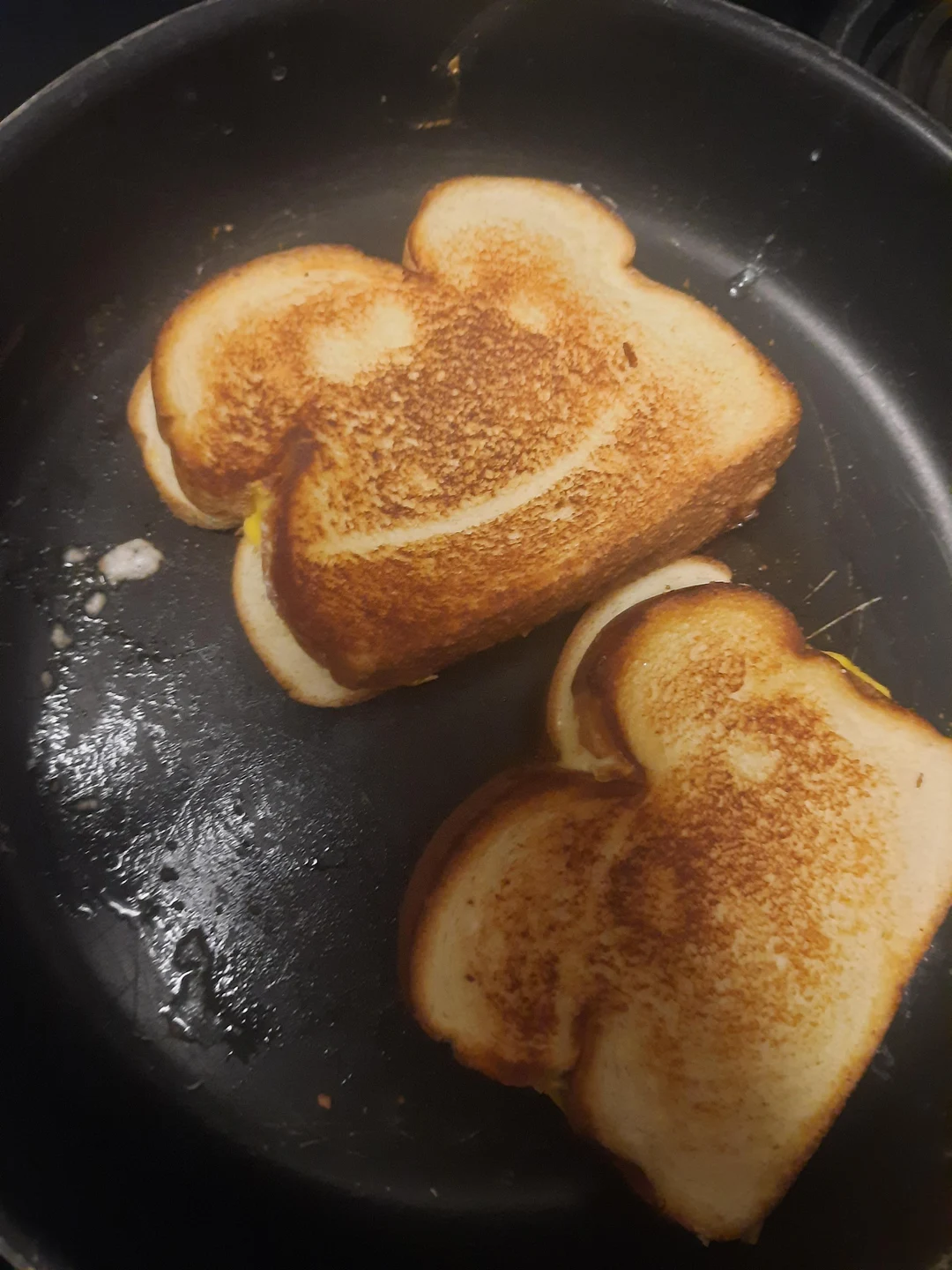 Smiley face | Scrolller