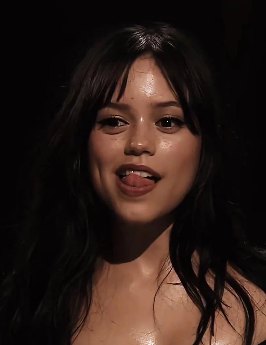 Jenna Ortega | Scrolller