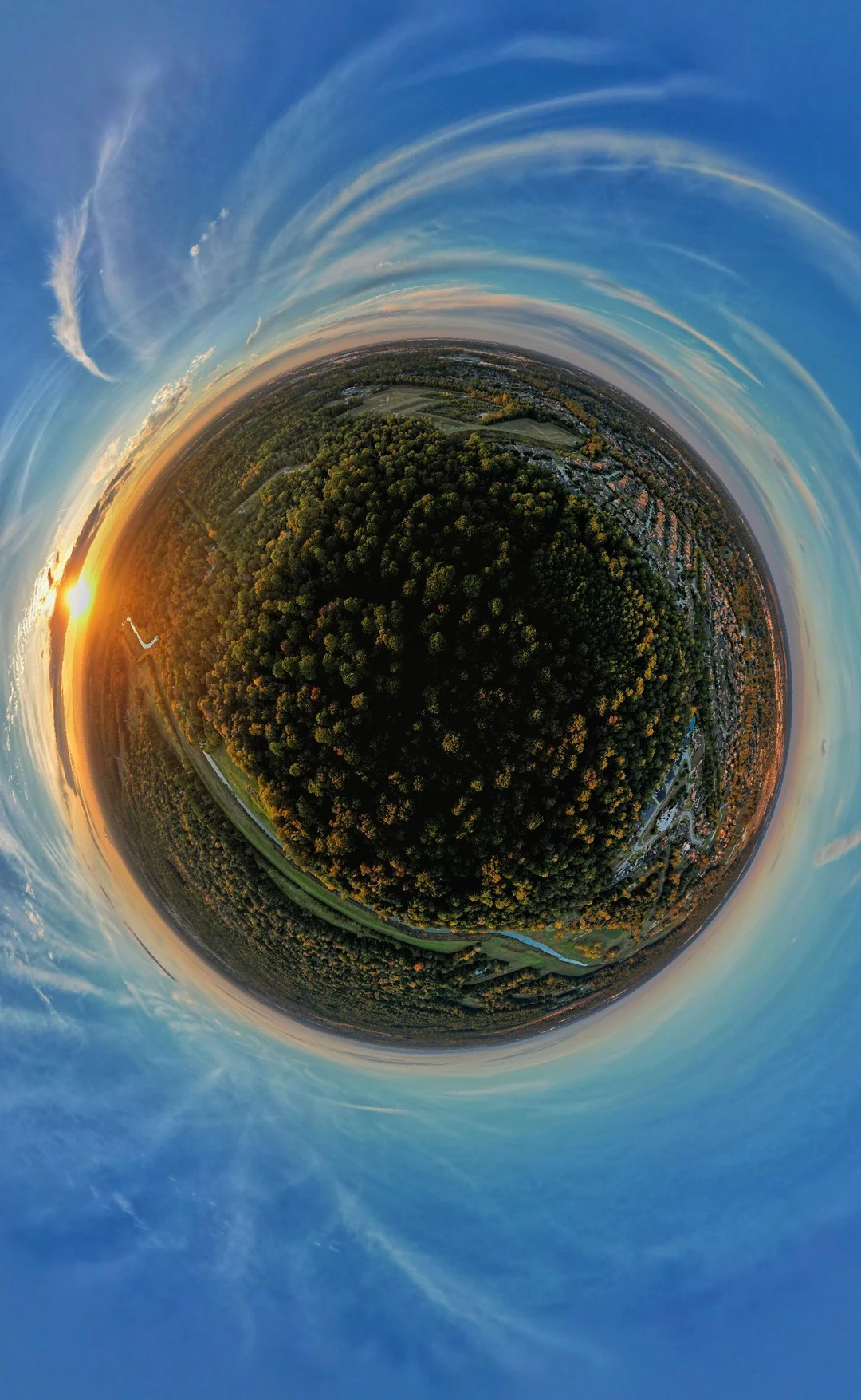 Spinning Planet [OC] | Scrolller