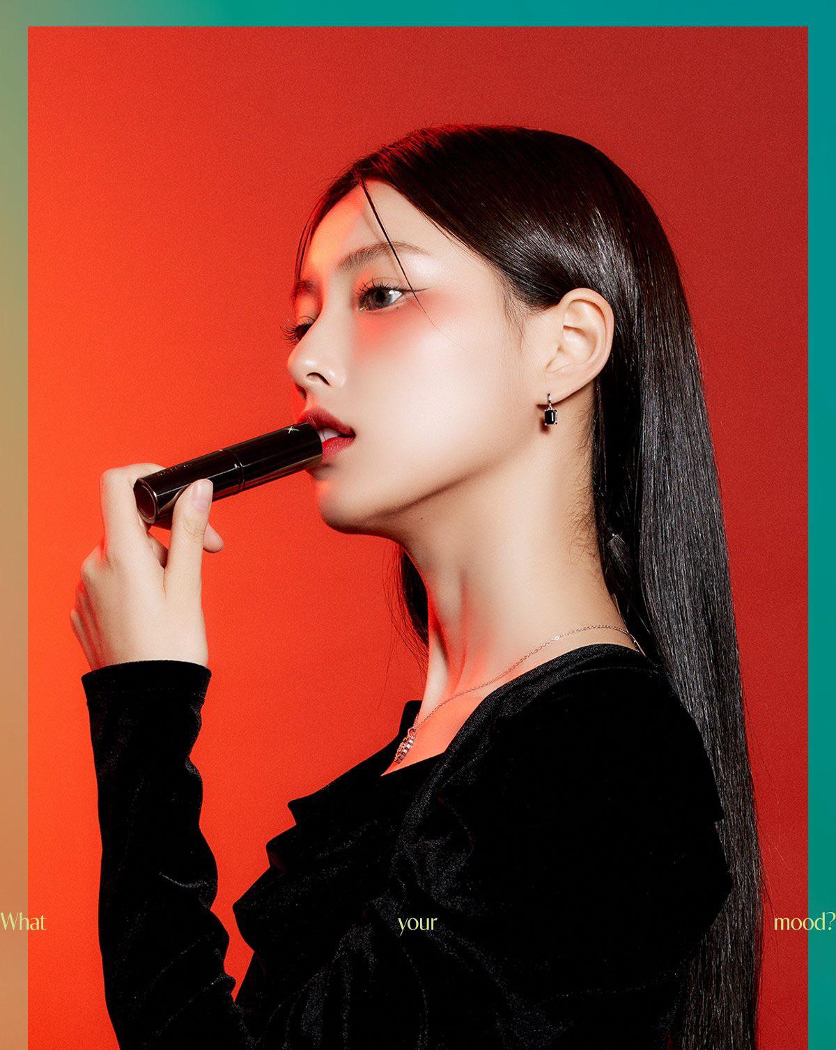 221108 Kang Hyewon X Ma:nyo | Scrolller