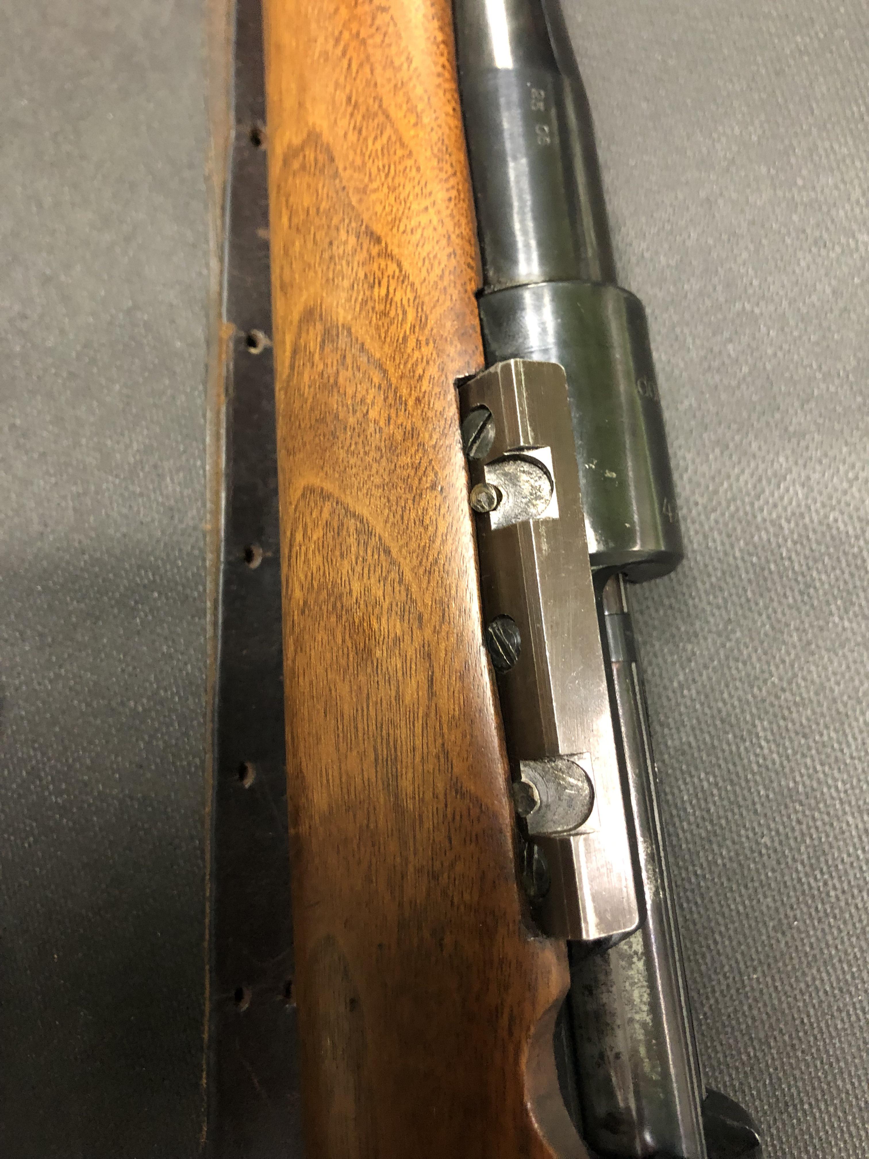 What type of scope mount is this? | Scrolller