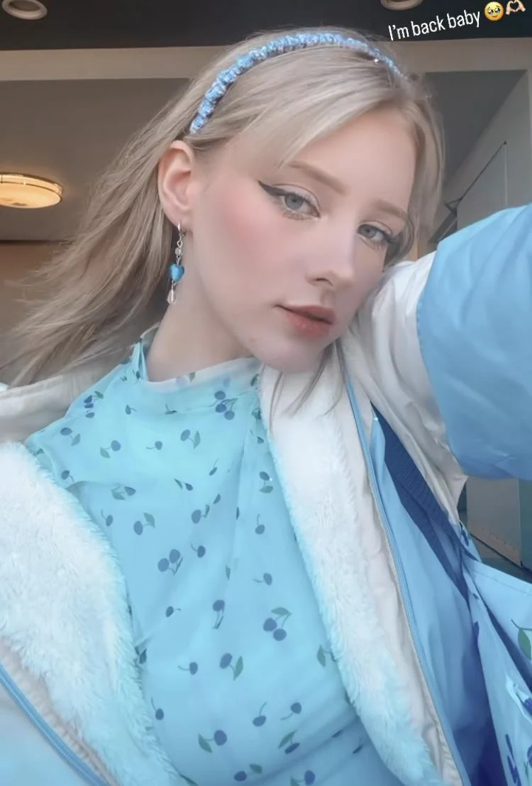 Melody Marks | Scrolller