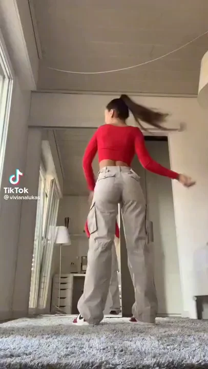 Red red fine | Scrolller