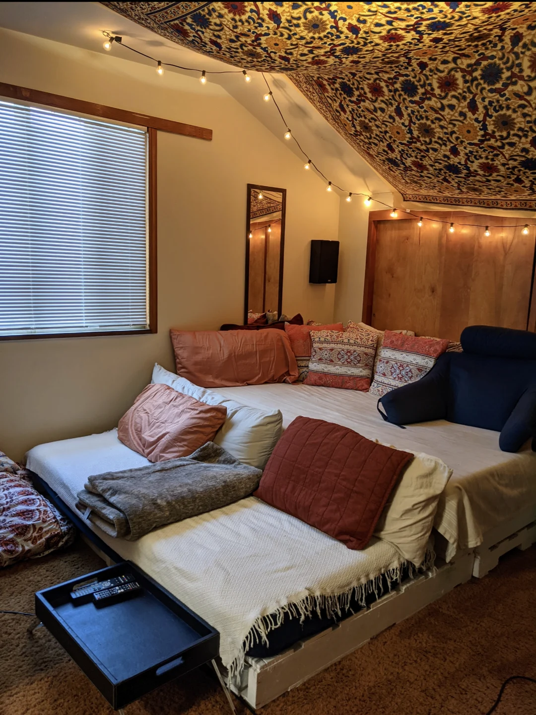 Folks at /r/Frugal suggested I share my DIY movie nook here! :) | Scrolller