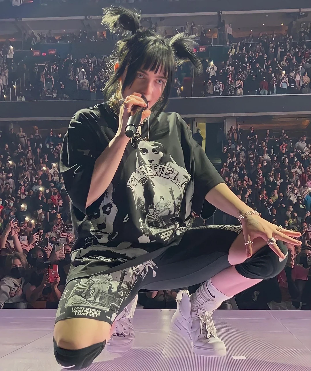 Billie Eilish | Scrolller